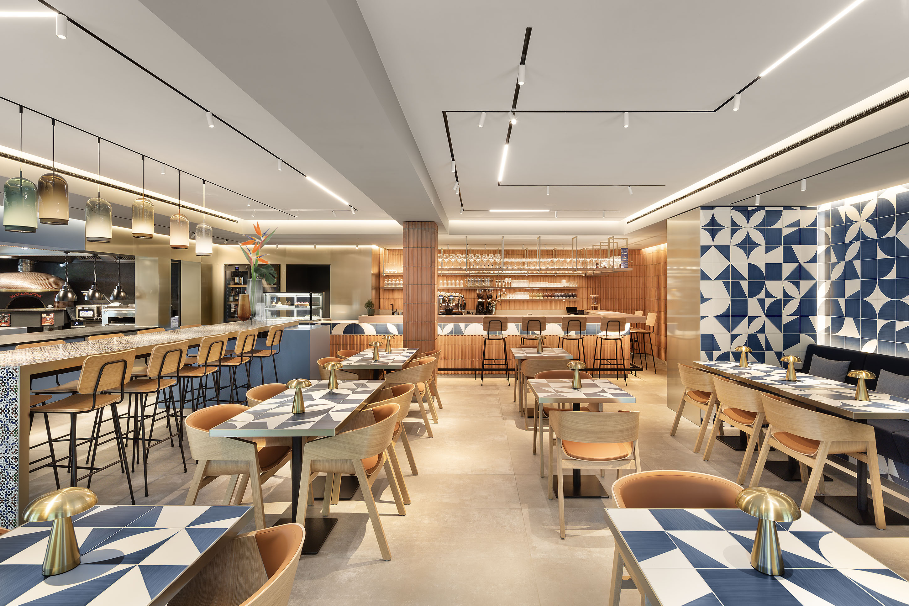 RESTAURANT TAPATA by PLAJER + FRANZ - Architizer