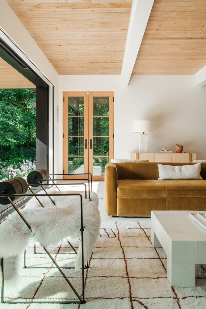 Lake Lydiard Estate by Wittman Estes - Architizer