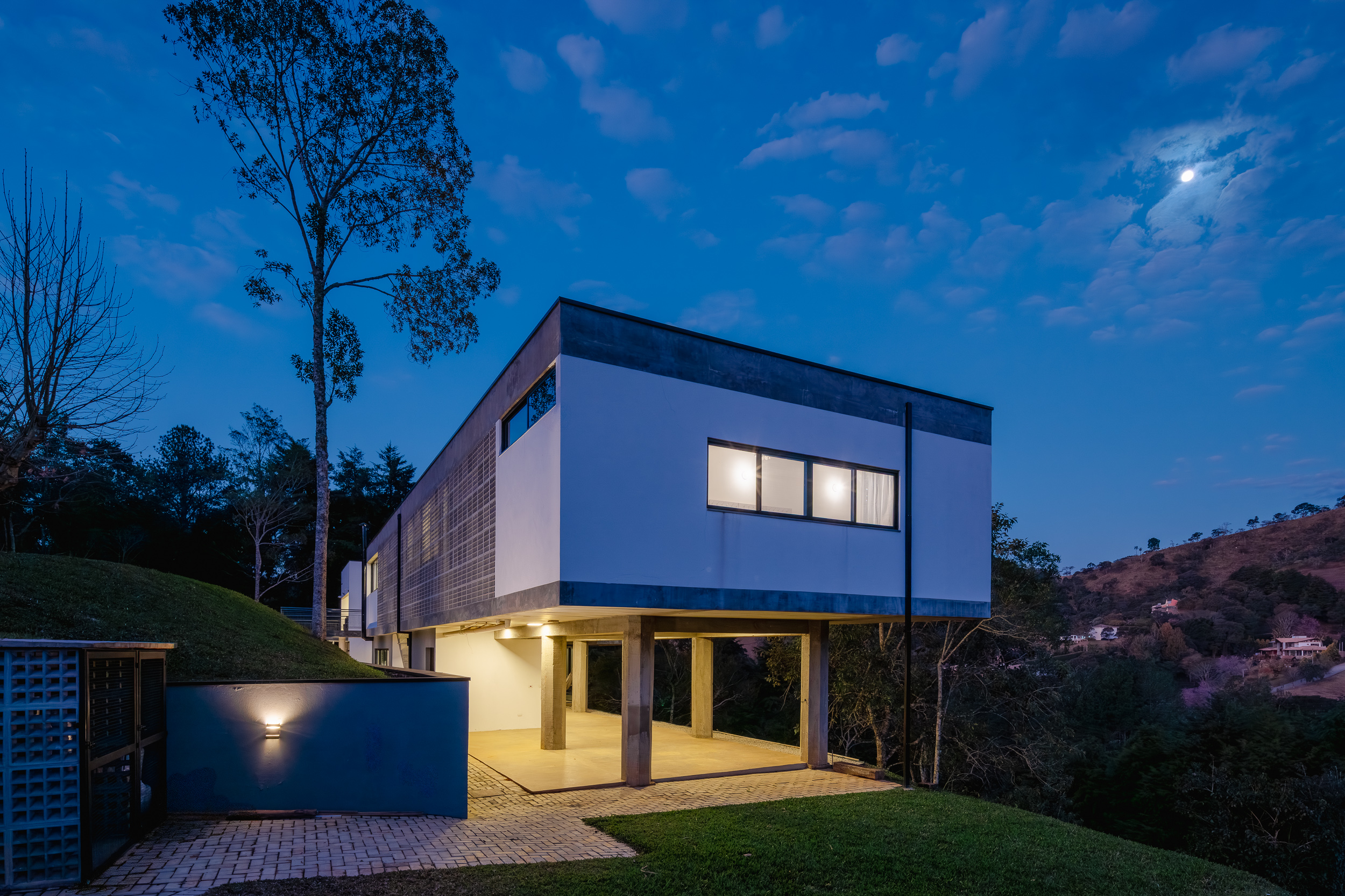 SAP House by Estúdio Brasileiro de Arquitetura - Architizer