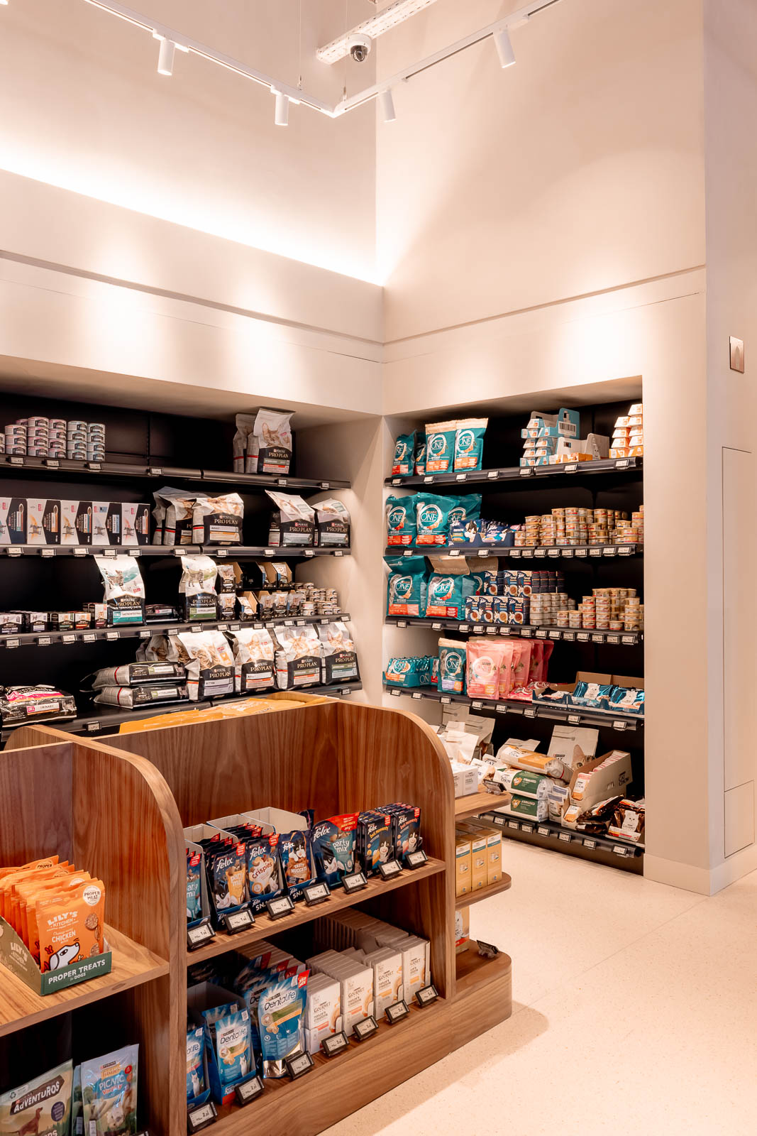 Nestlé The Good Store by Contacto Atlântico - Architizer