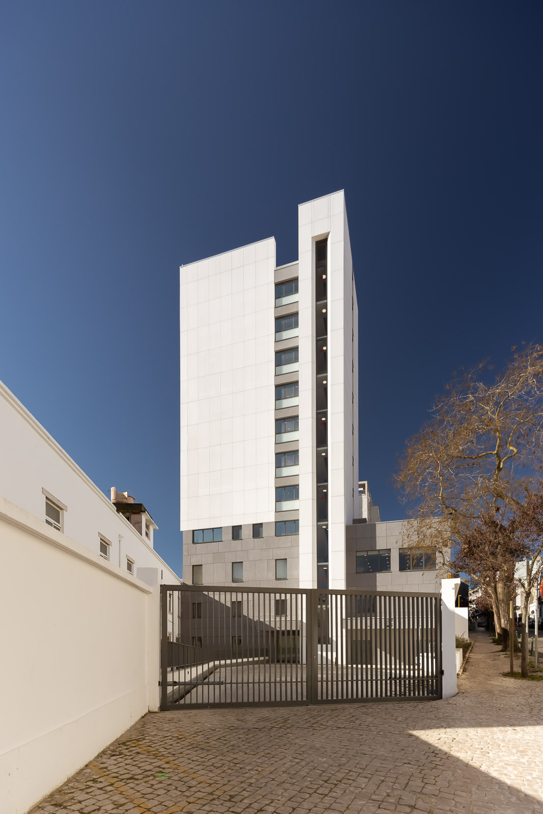UCCI Estrela by Contacto Atlântico - Architizer