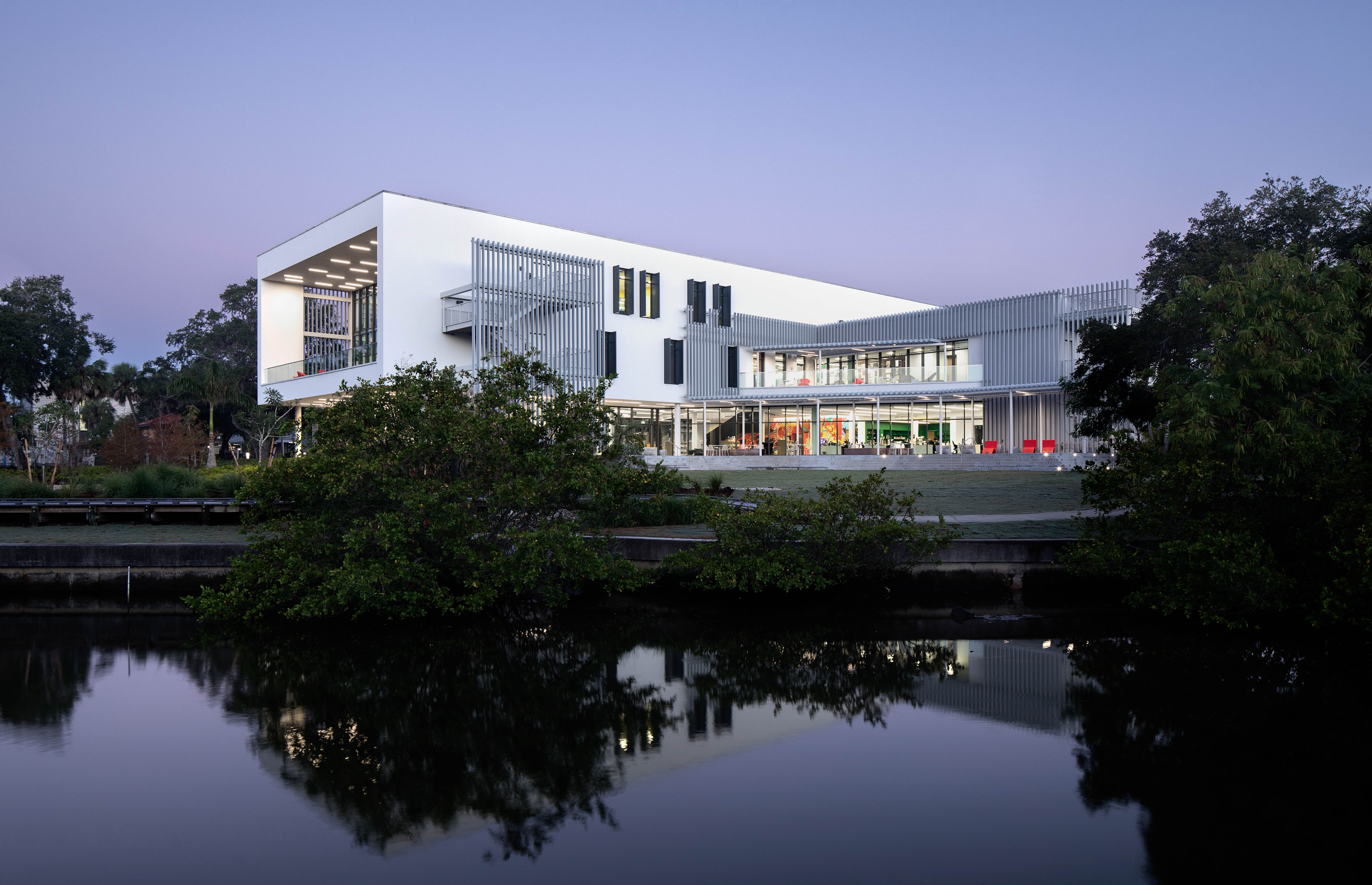 Ringling College Alfred R. Goldstein Library by Sweet Sparkman - Architizer