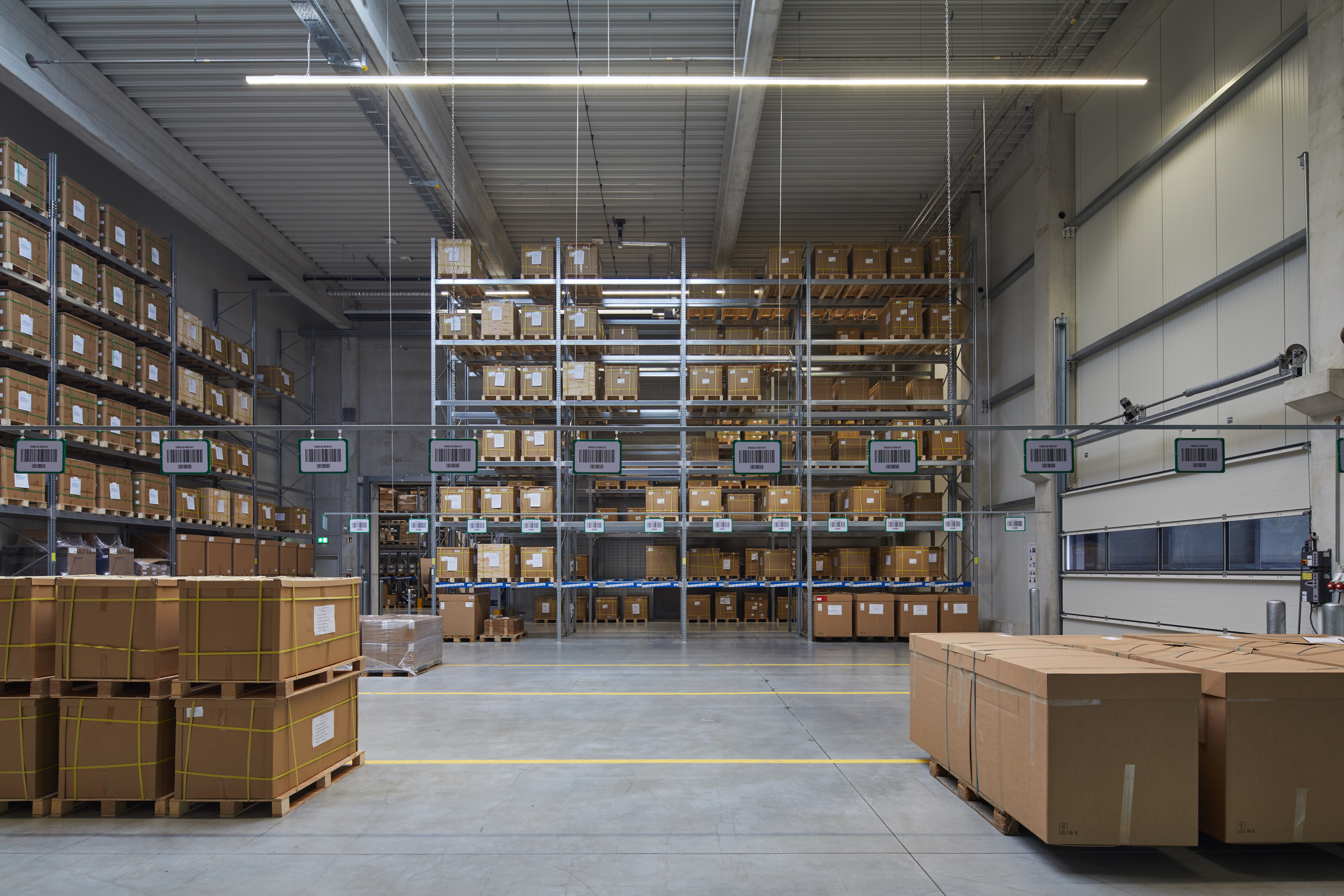 Luxeta Company Building by Architekten Wannenmacher + Möller GmbH ...