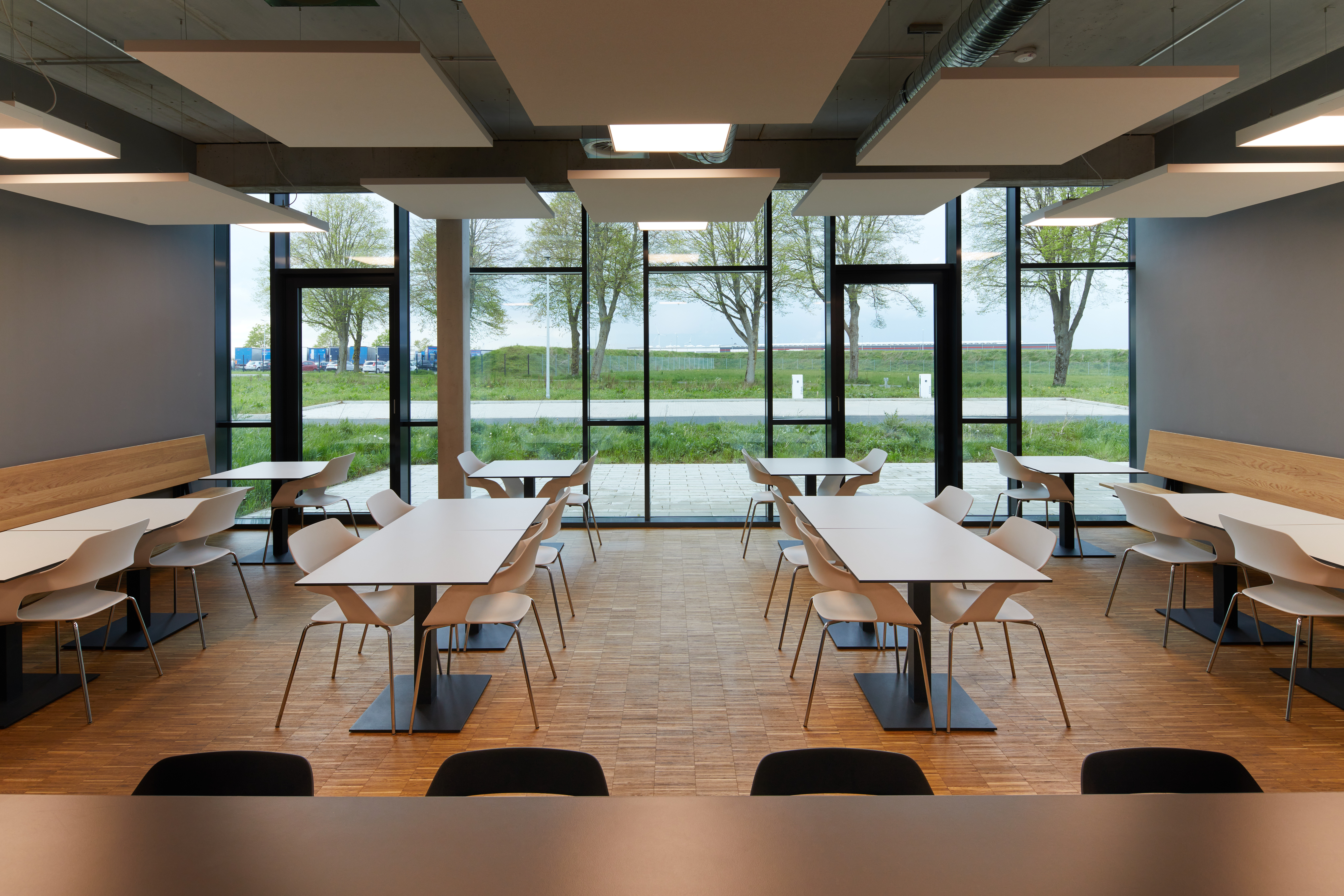Luxeta Company Building by Architekten Wannenmacher + Möller GmbH ...