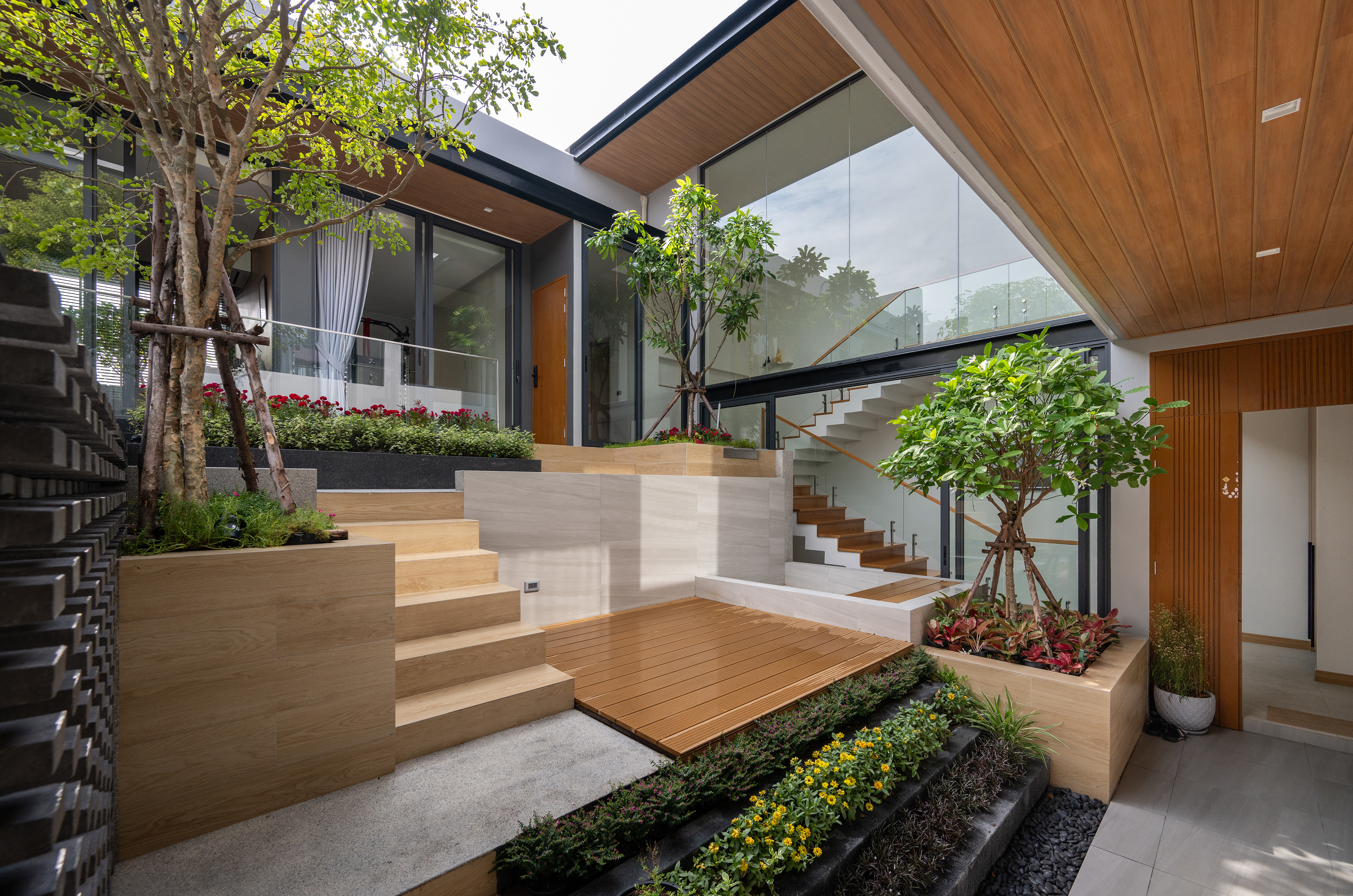 The Oasis House by Pongpat Architect co.,Ltd - Architizer