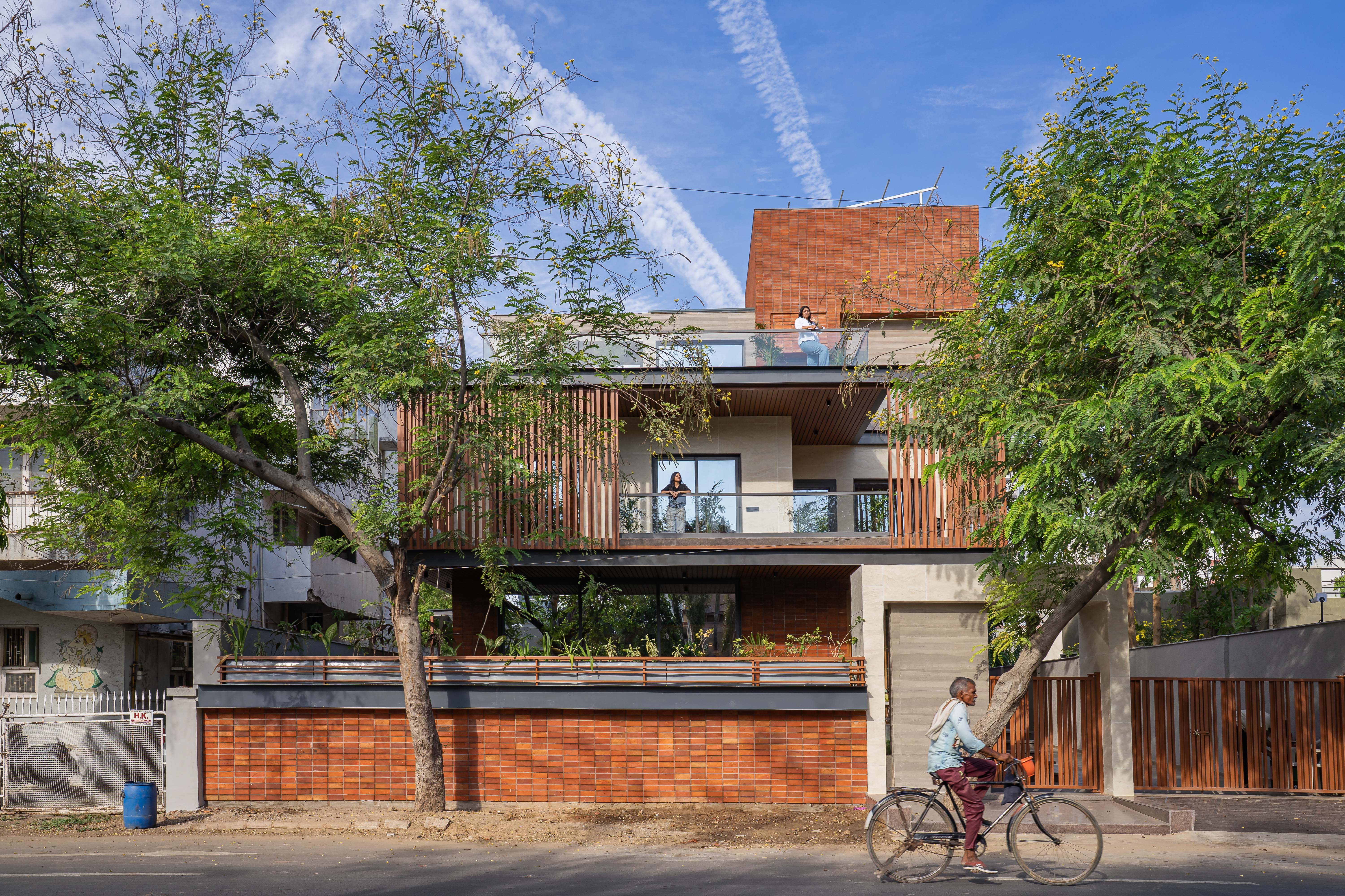 Screen House at Ahmedabad by Prashant Parmar Architect | Shayona ...