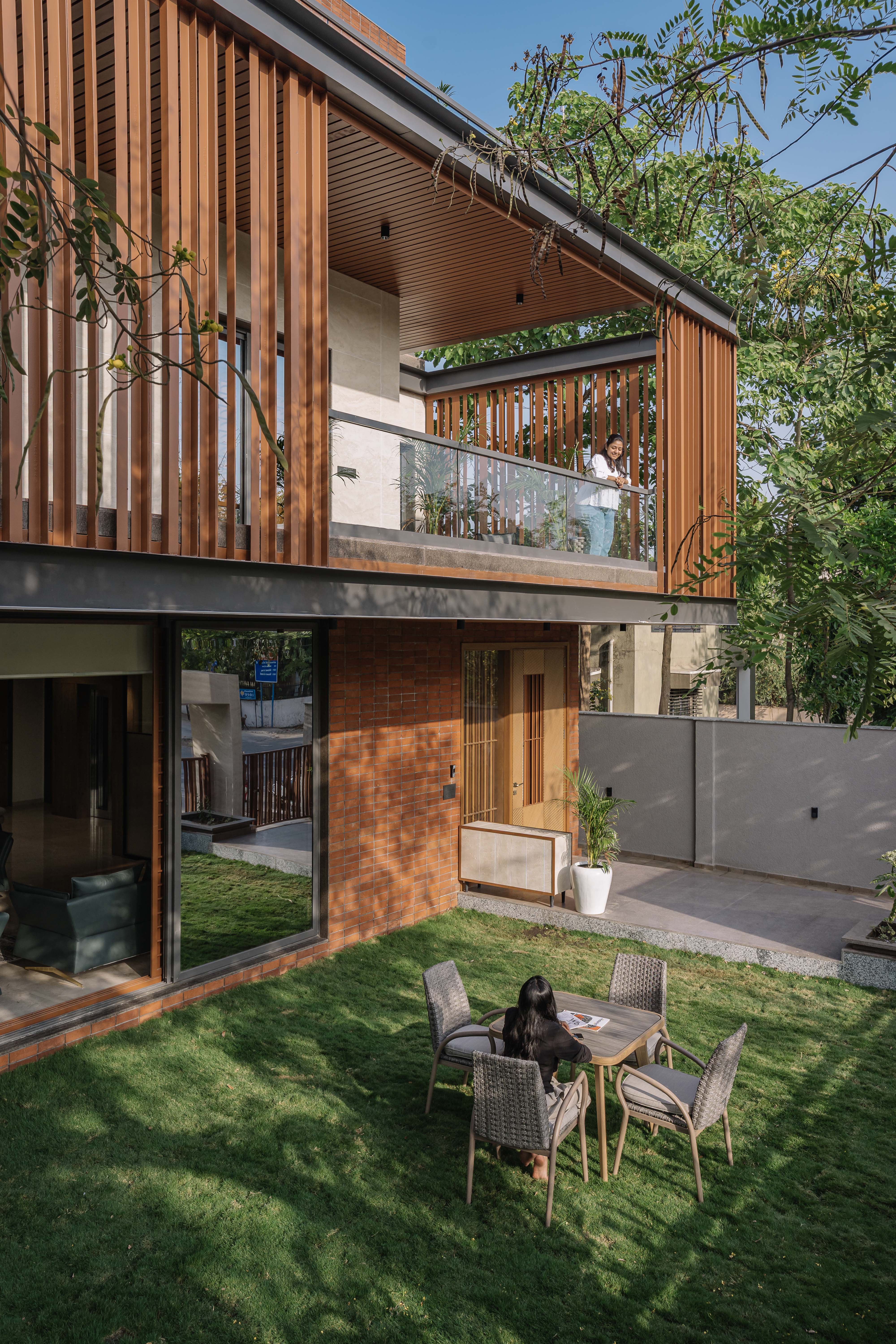 Screen House at Ahmedabad by Prashant Parmar Architect | Shayona ...