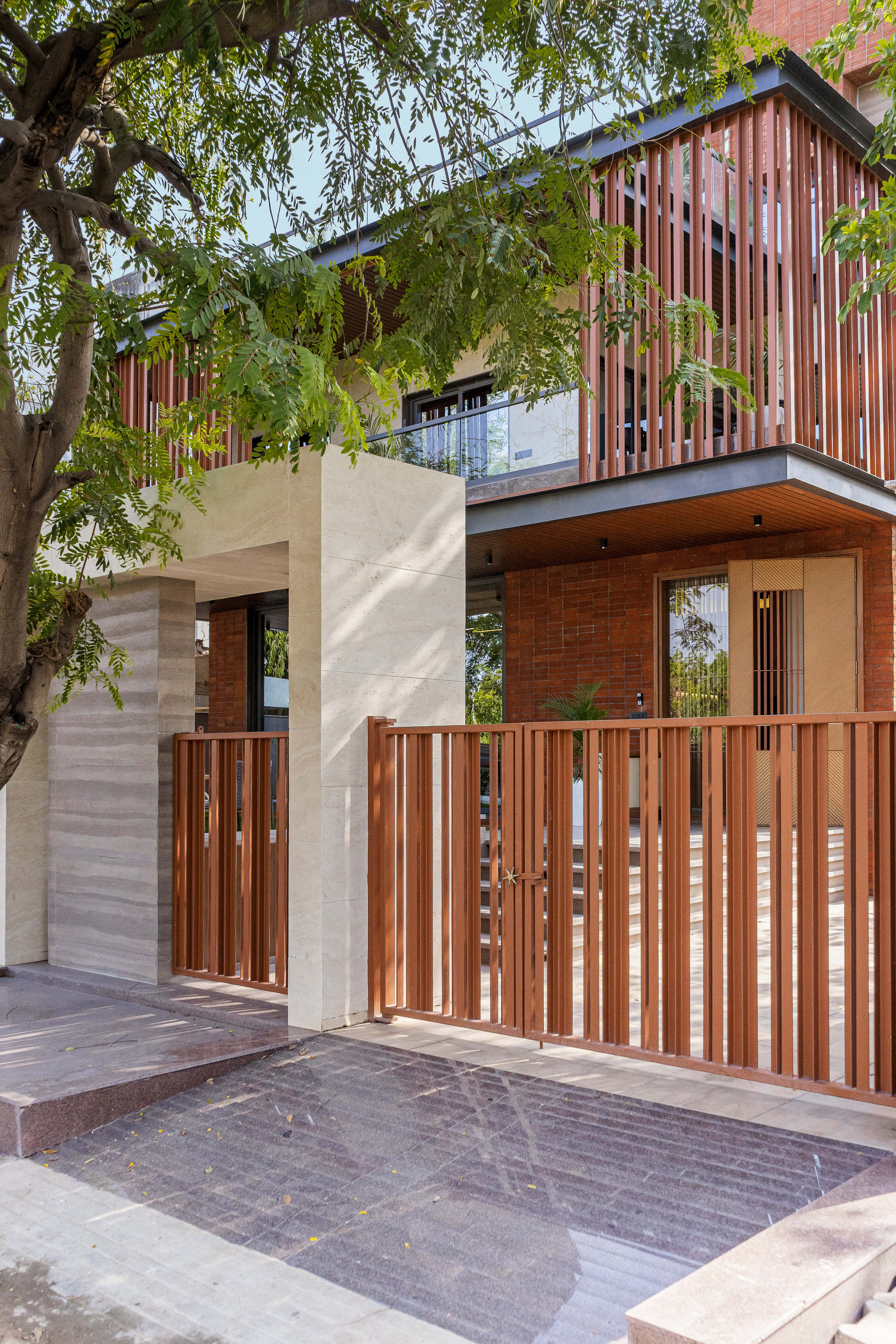 Screen House at Ahmedabad by Prashant Parmar Architect | Shayona ...