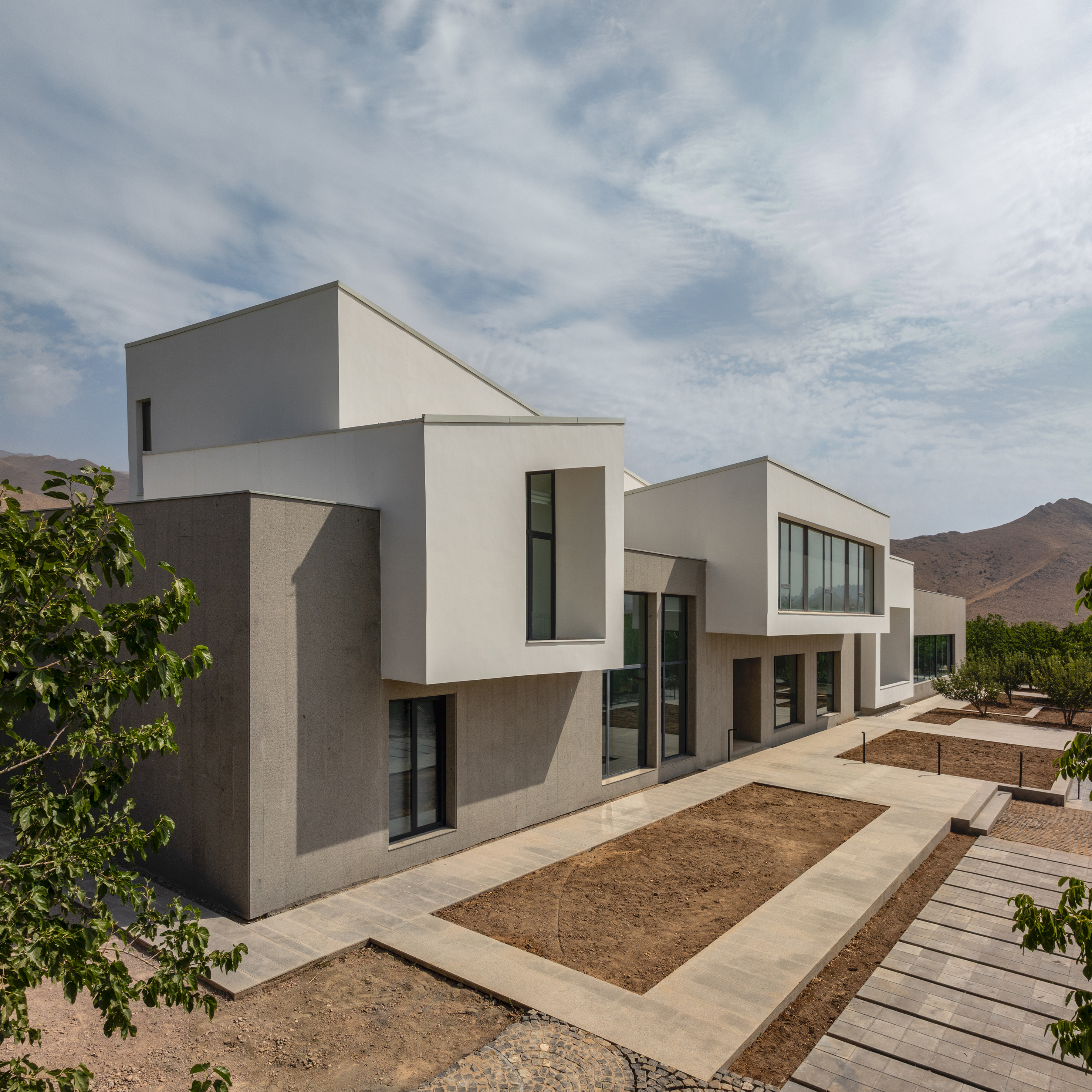 Villa 12-70 by Studio Saheb - Architizer