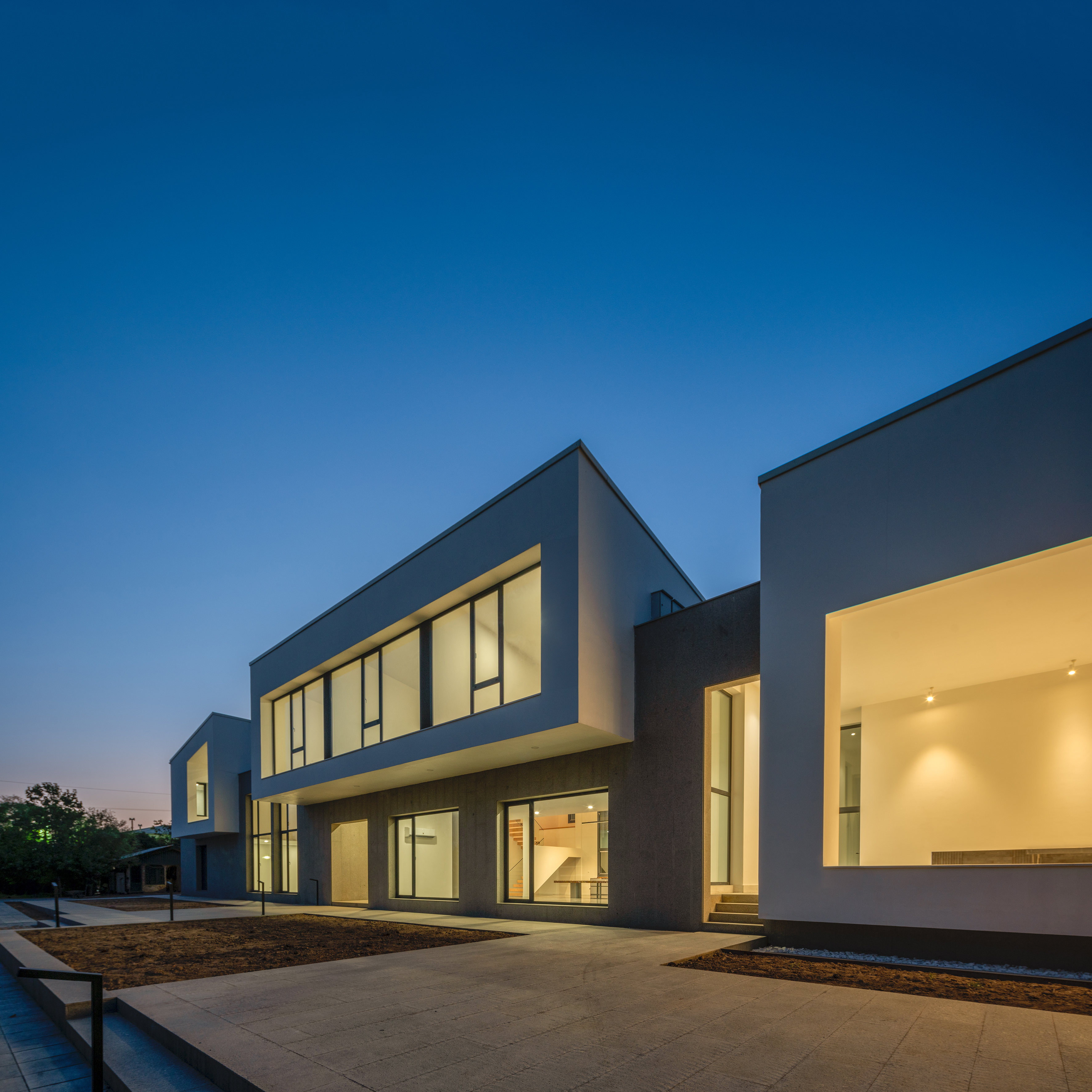 Villa 12-70 by Studio Saheb - Architizer