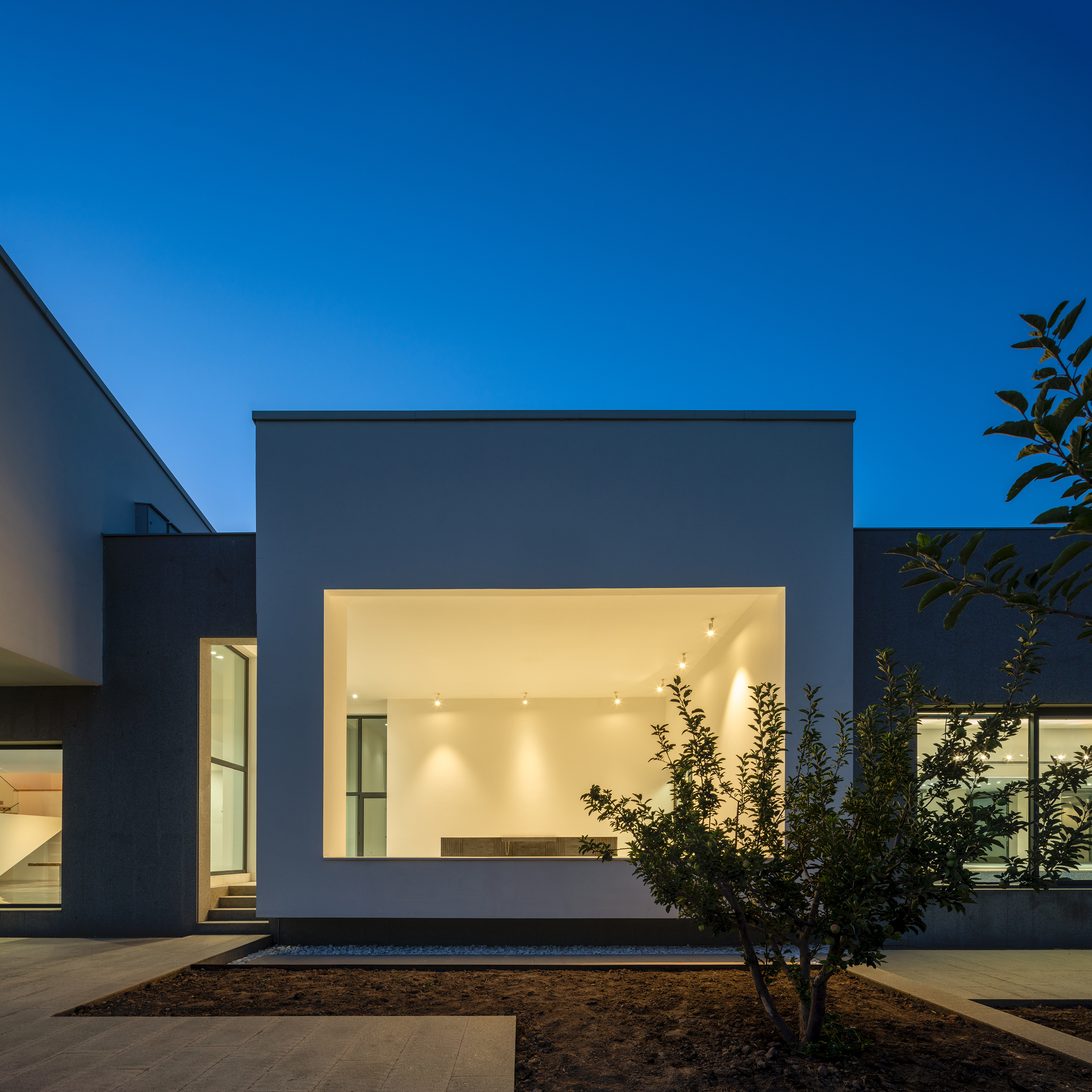 Villa 12-70 by Studio Saheb - Architizer