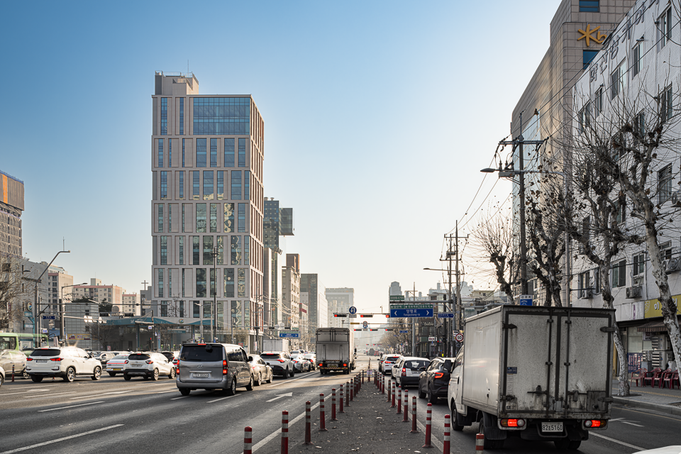 Orange Tower Hangang by UTAA - Architizer