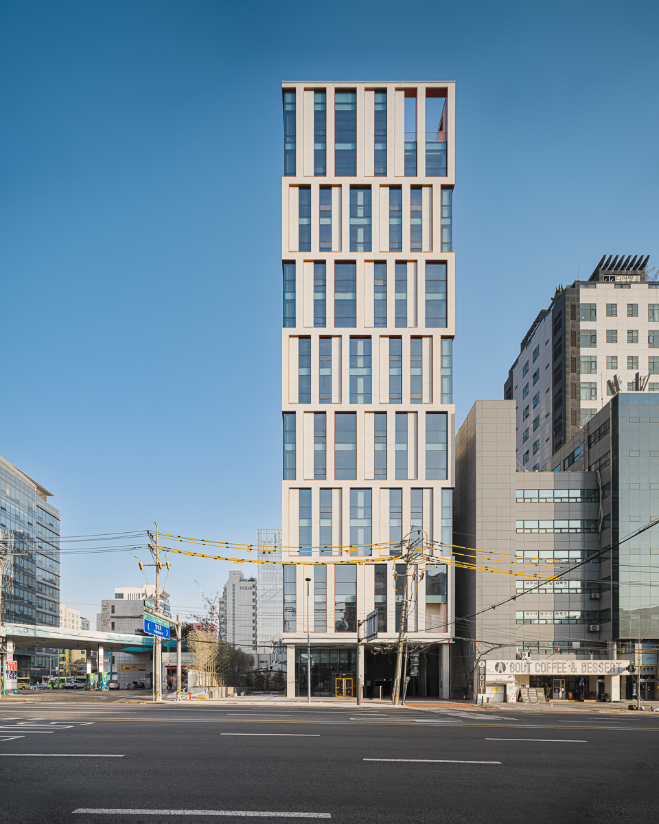 Orange Tower Hangang by UTAA - Architizer