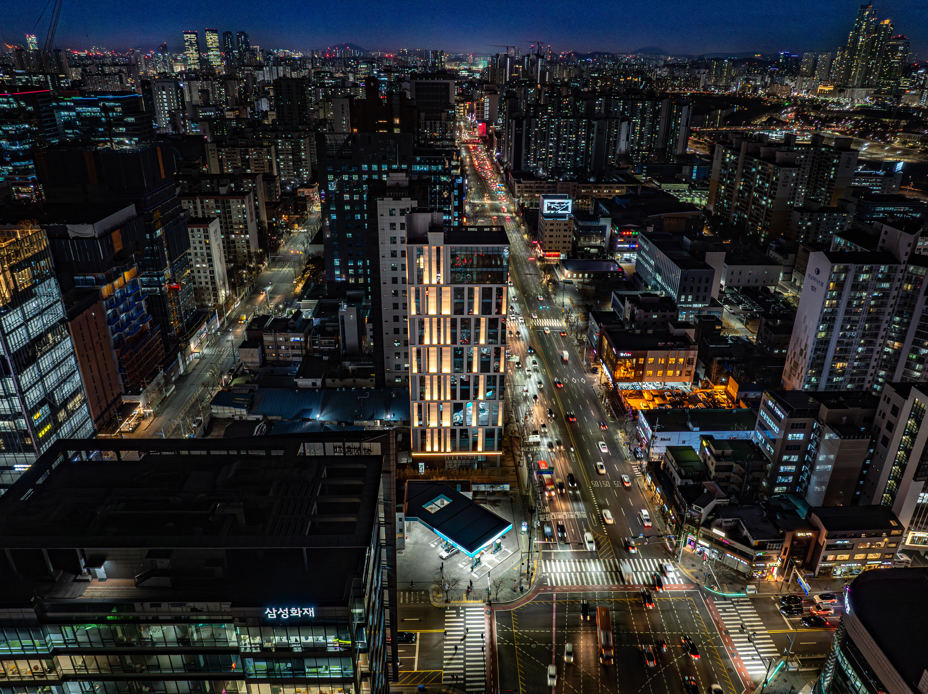Orange Tower Hangang by UTAA - Architizer