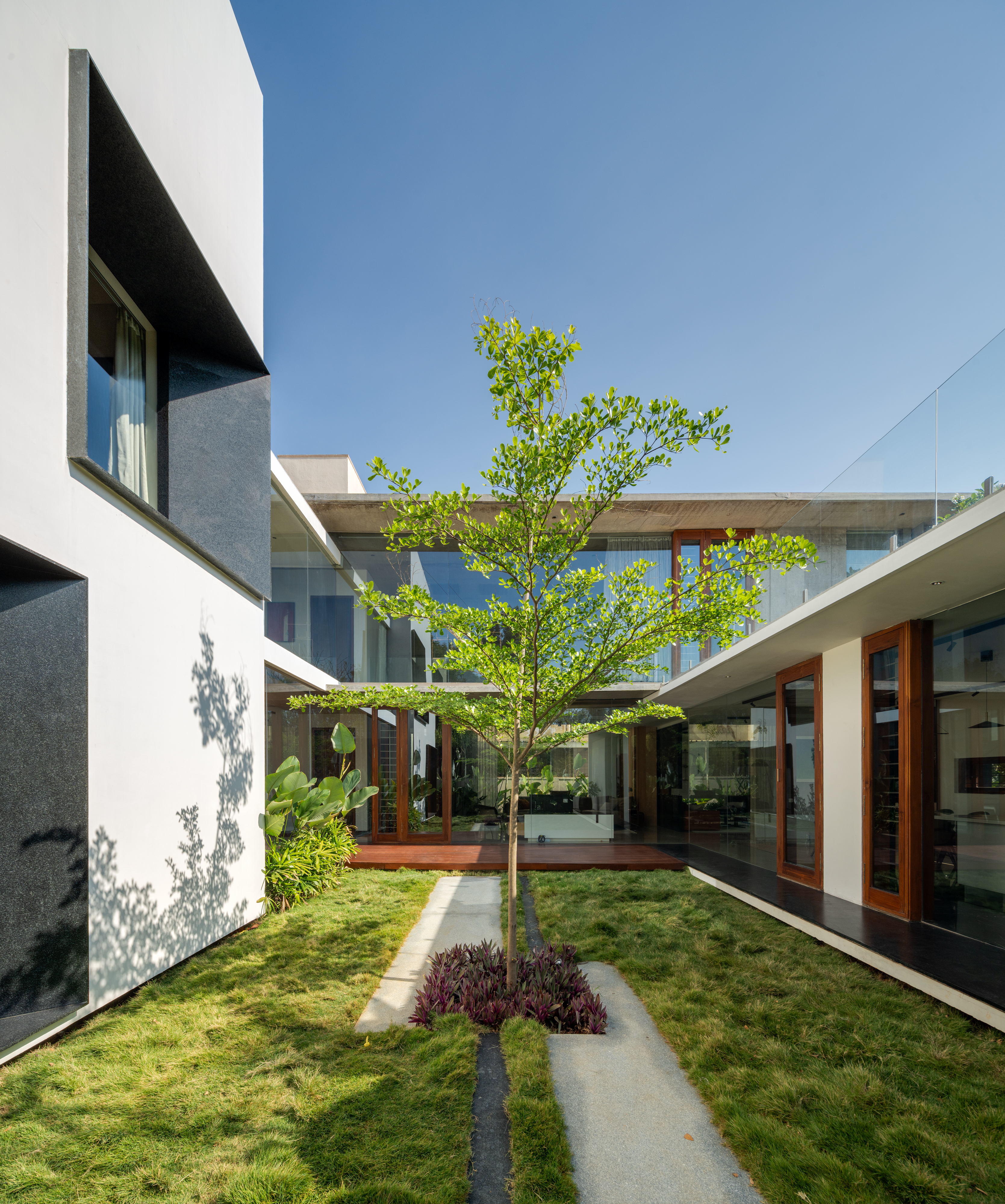 Idea 4312294: The Long House by CREST ARCHITECTS in Bengaluru, India ...