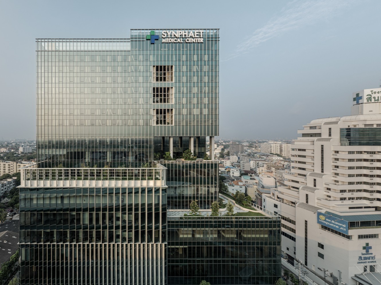 Idea 4314562: SYNPHAET MEDICAL CENTER by Vessu Collaboration in Bangkok ...