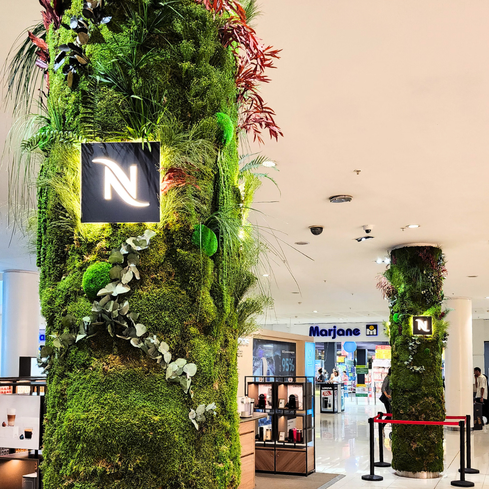 Idea 4318750: Nespresso boutique – Green wall concept by Naturel design ...