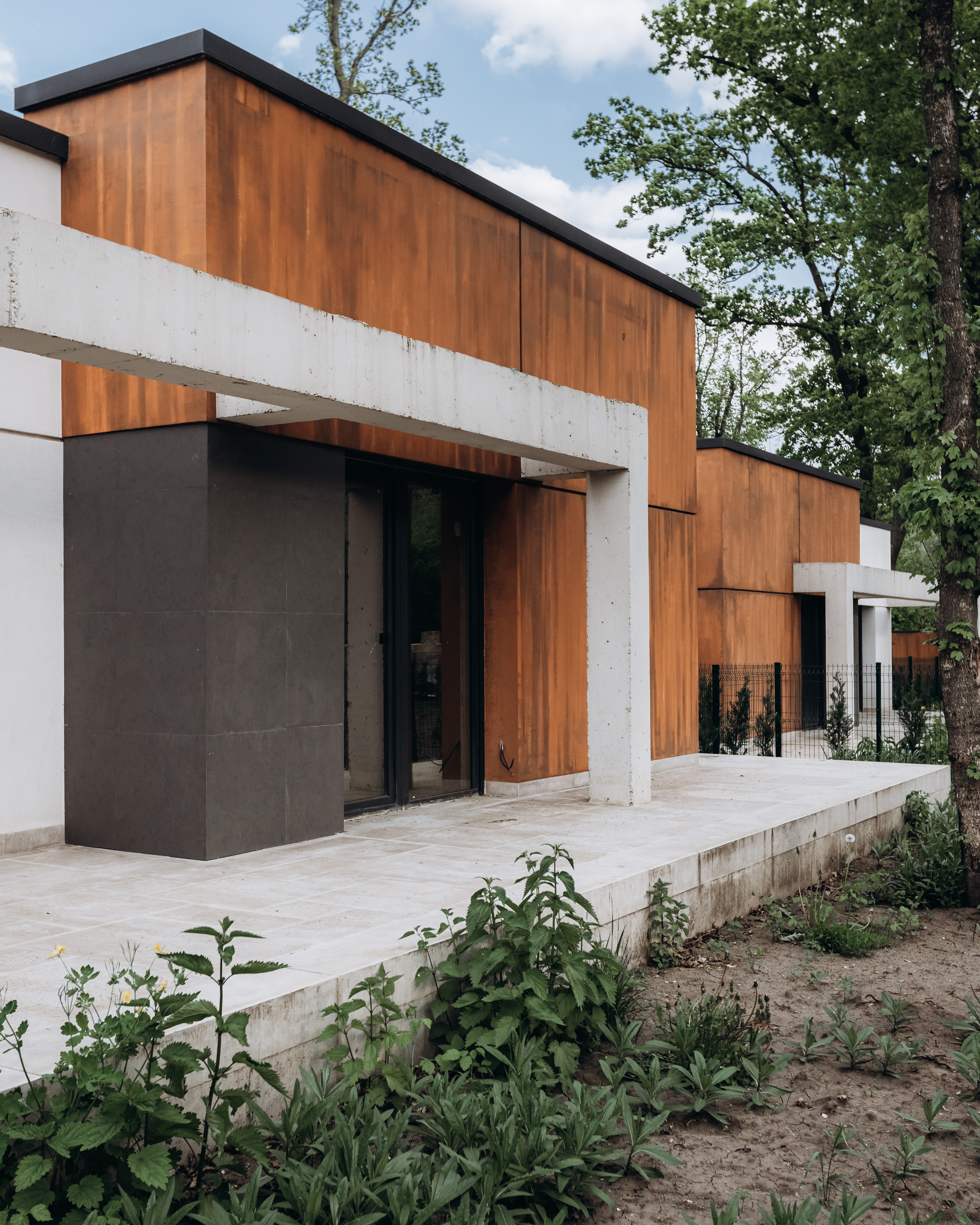 La Sarkis Village: A Moldovan Community Built Around Nature by LH47 ...