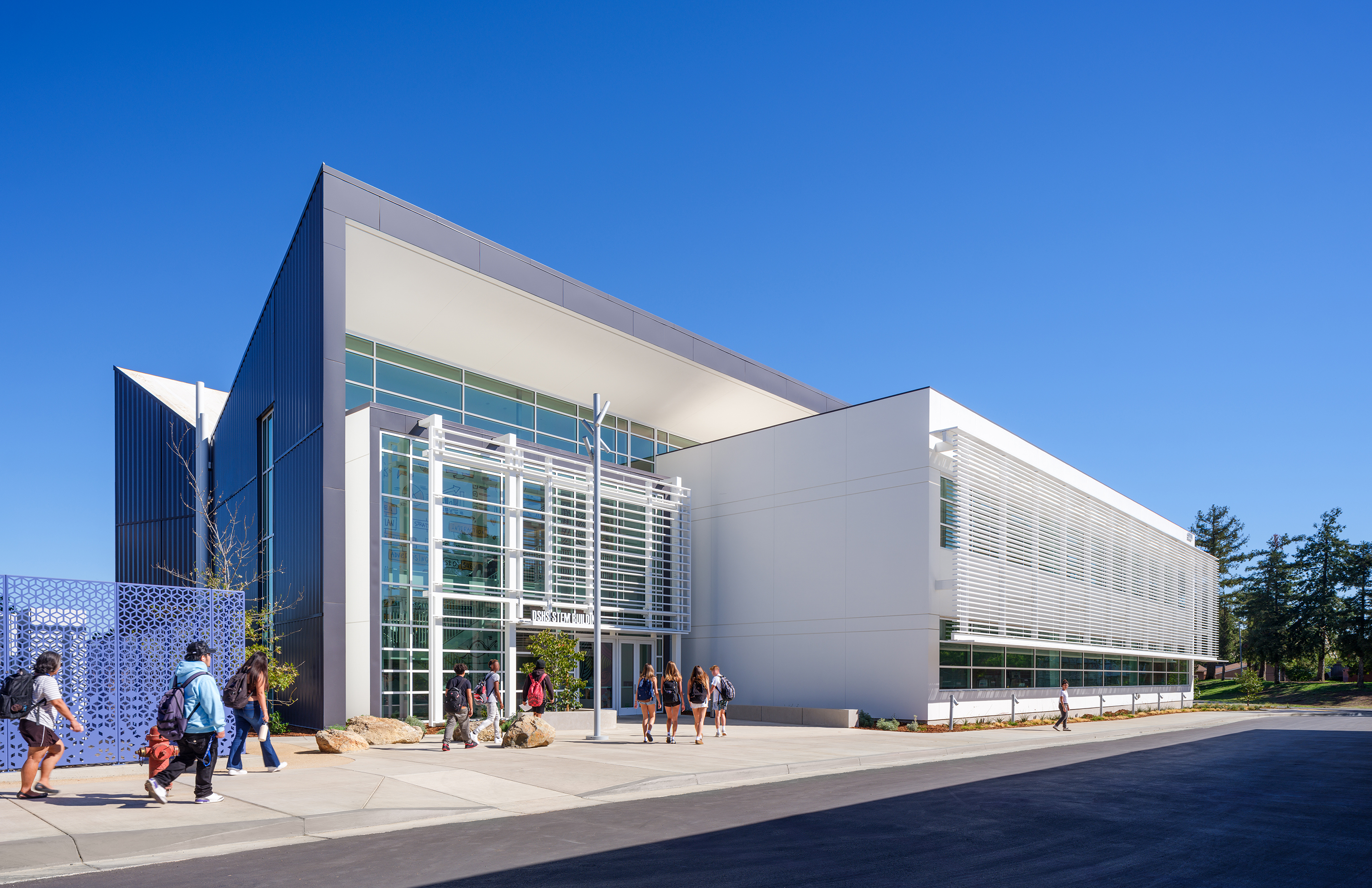 Davis Senior High School STEM by LPA - Architizer