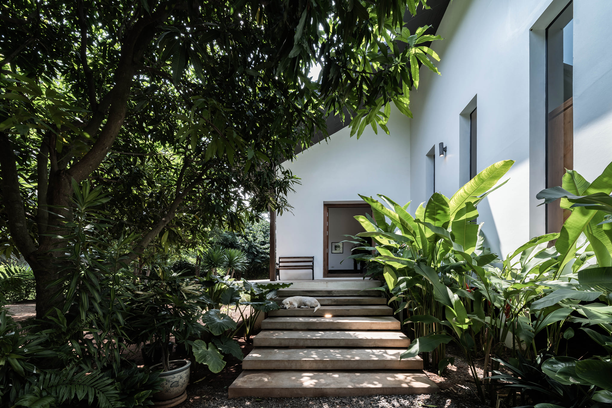 Idea 4337007: BY THE MOUNTAIN HOUSE by Vessu Collaboration in Thailand ...