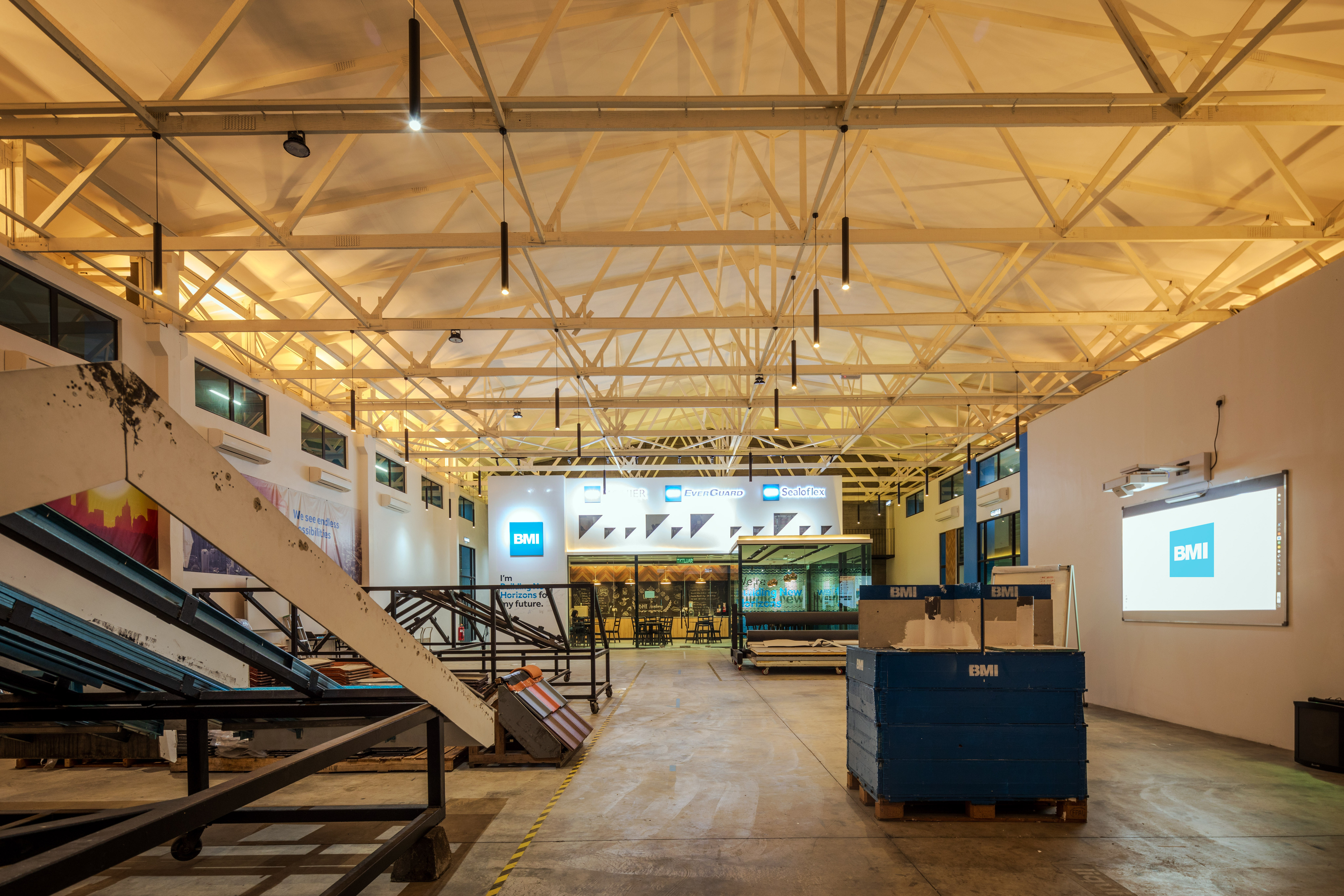 BMI MONIER ACADEMY by FIRADAUS KHAZIS ARCHITECT - Architizer