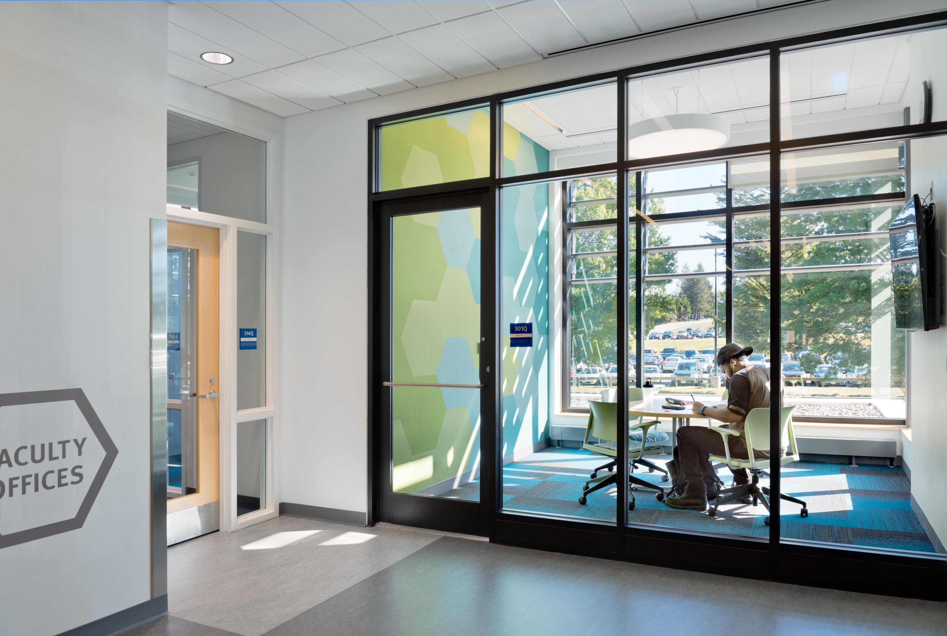 Quinsigamond Community College QuEST Building by Perry Dean Rogers ...