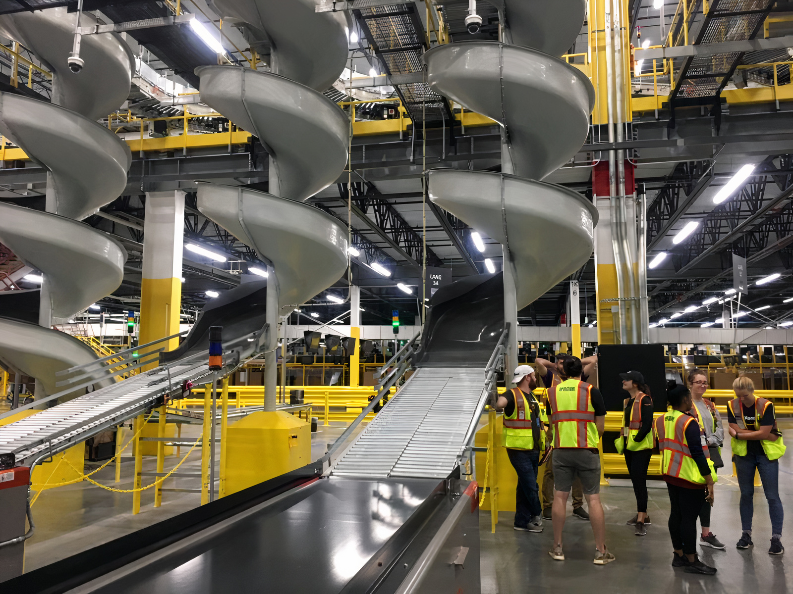 Amazon Sort Facility by Urban Design Group, LLC - Architizer