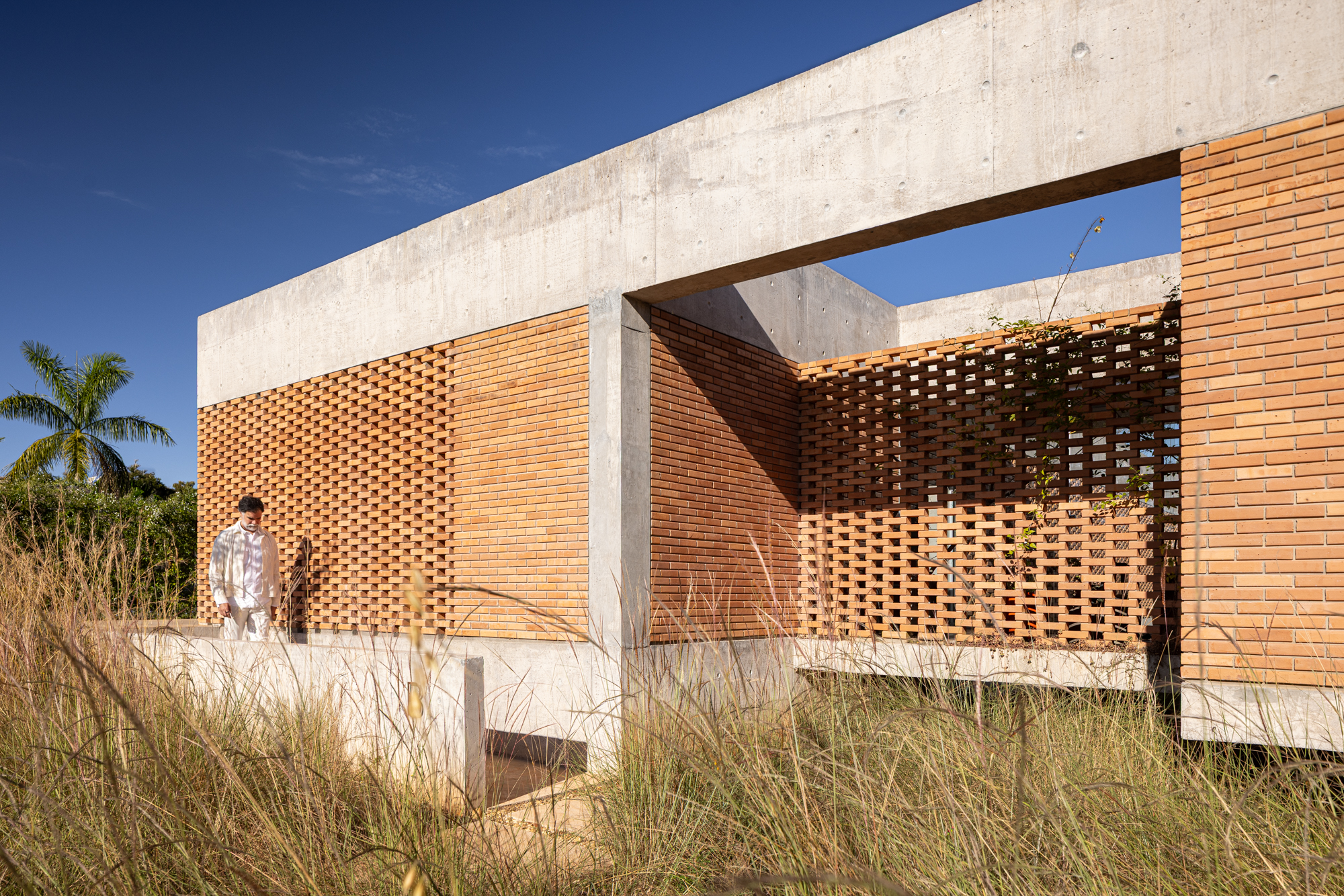 Casa Tupin by BLOCO Arquitetos - Architizer