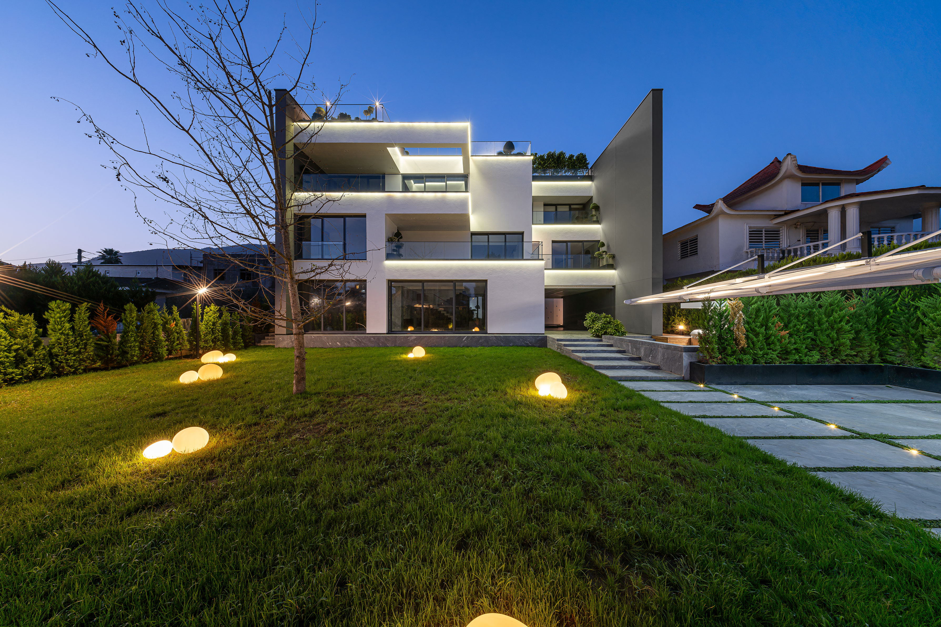 BETWEEN TWO WALLS by sunix - Architizer