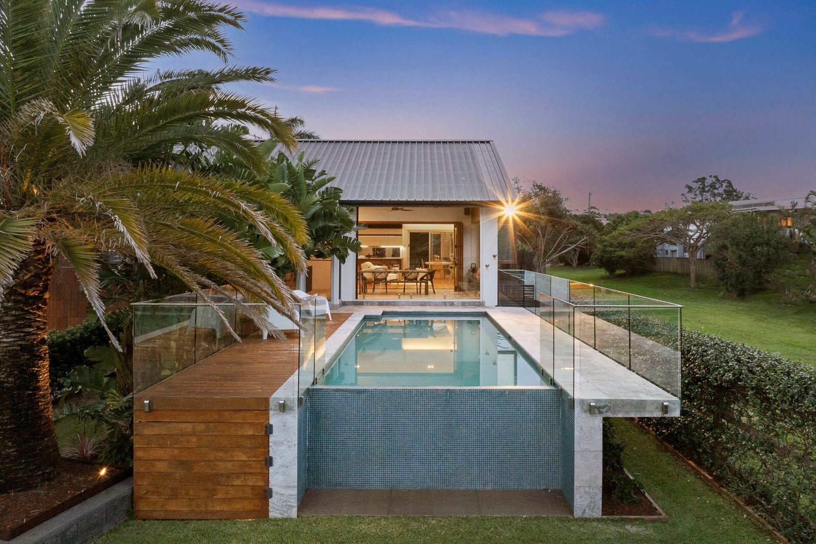 The Causeway House by Burleigh Beach Designs - Architizer