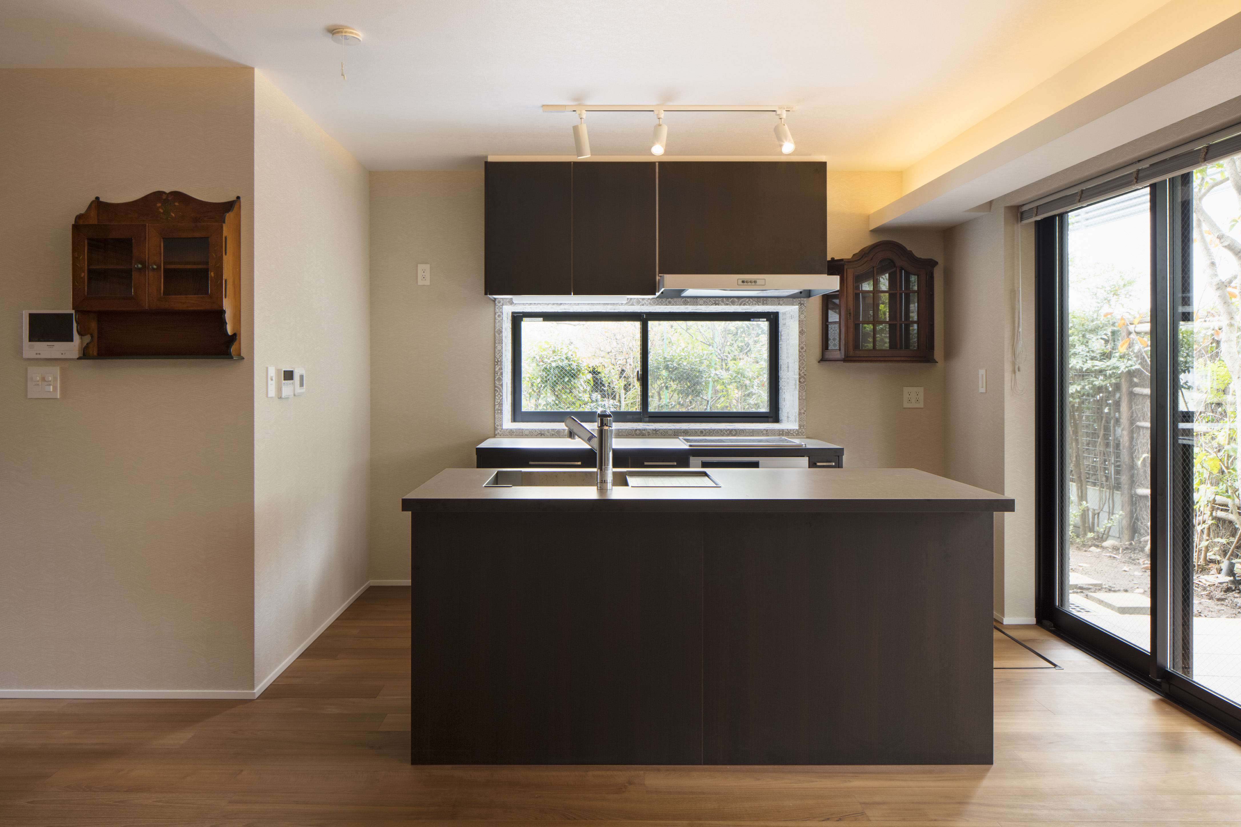 Les six portes by AMANE ARCHITECTS - Architizer