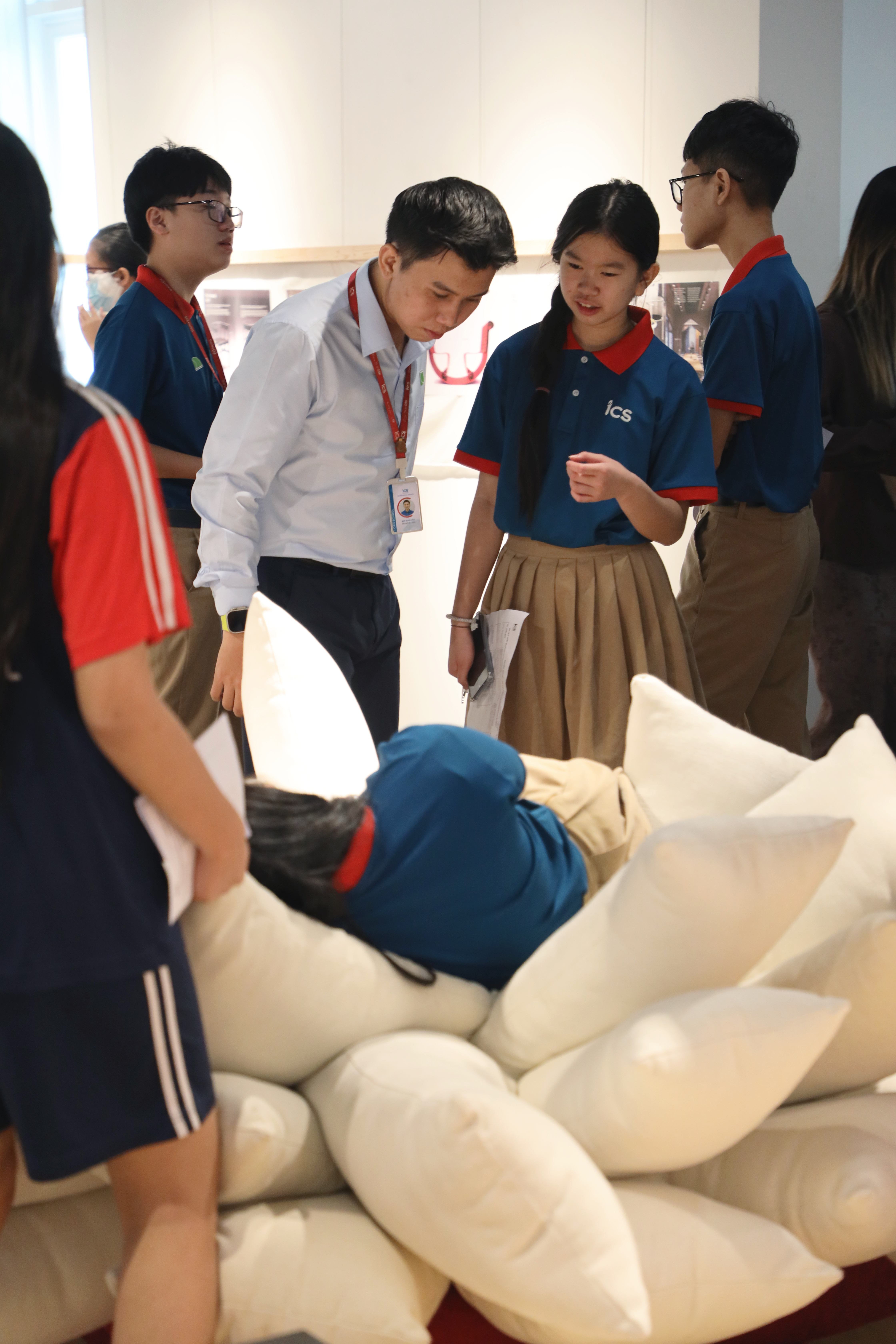 50 CHAIRS | An exhibition of 50 chairs designed by 50 Vietnamese ...