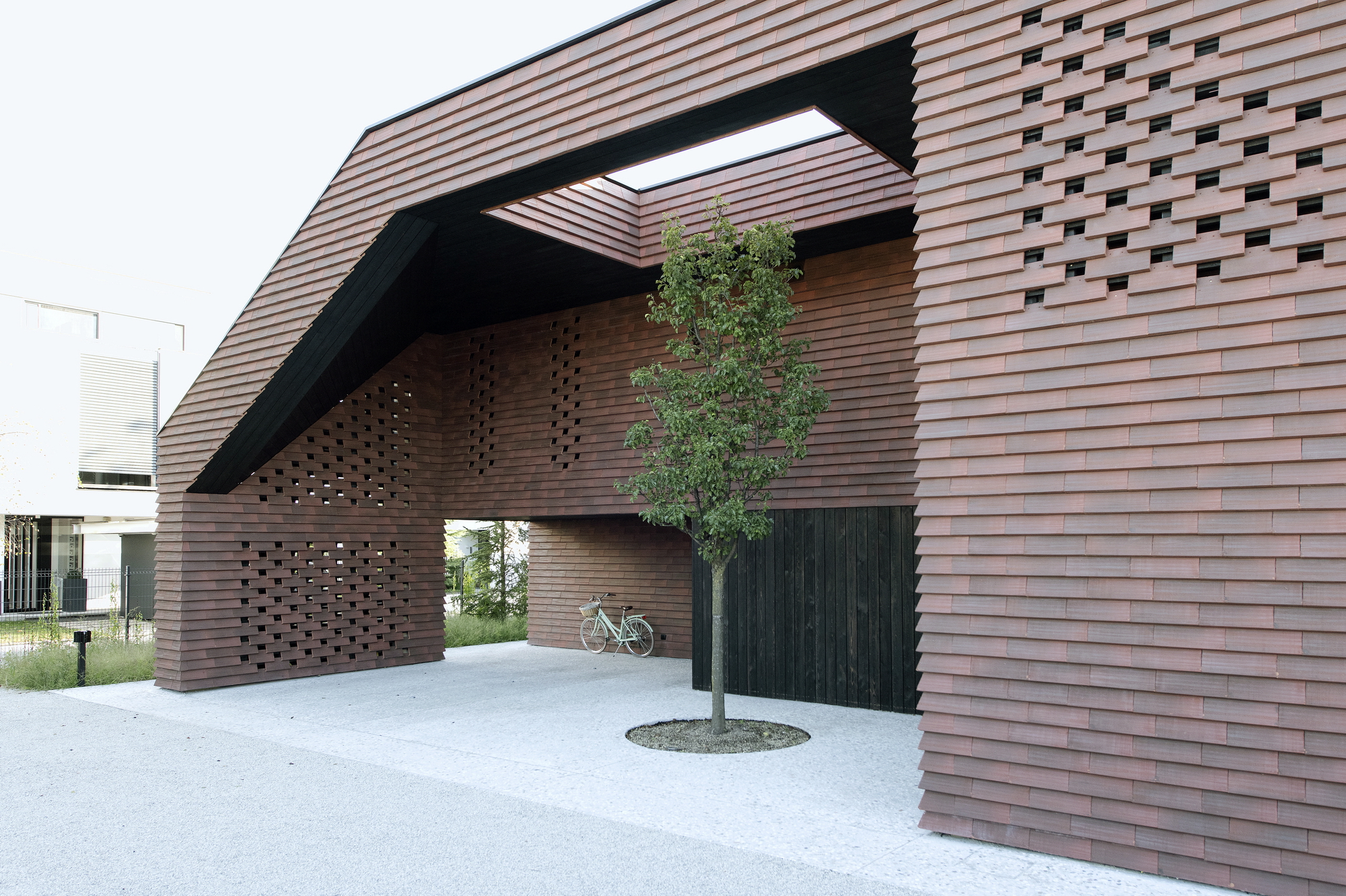 Frame House by OFIS architects - Architizer