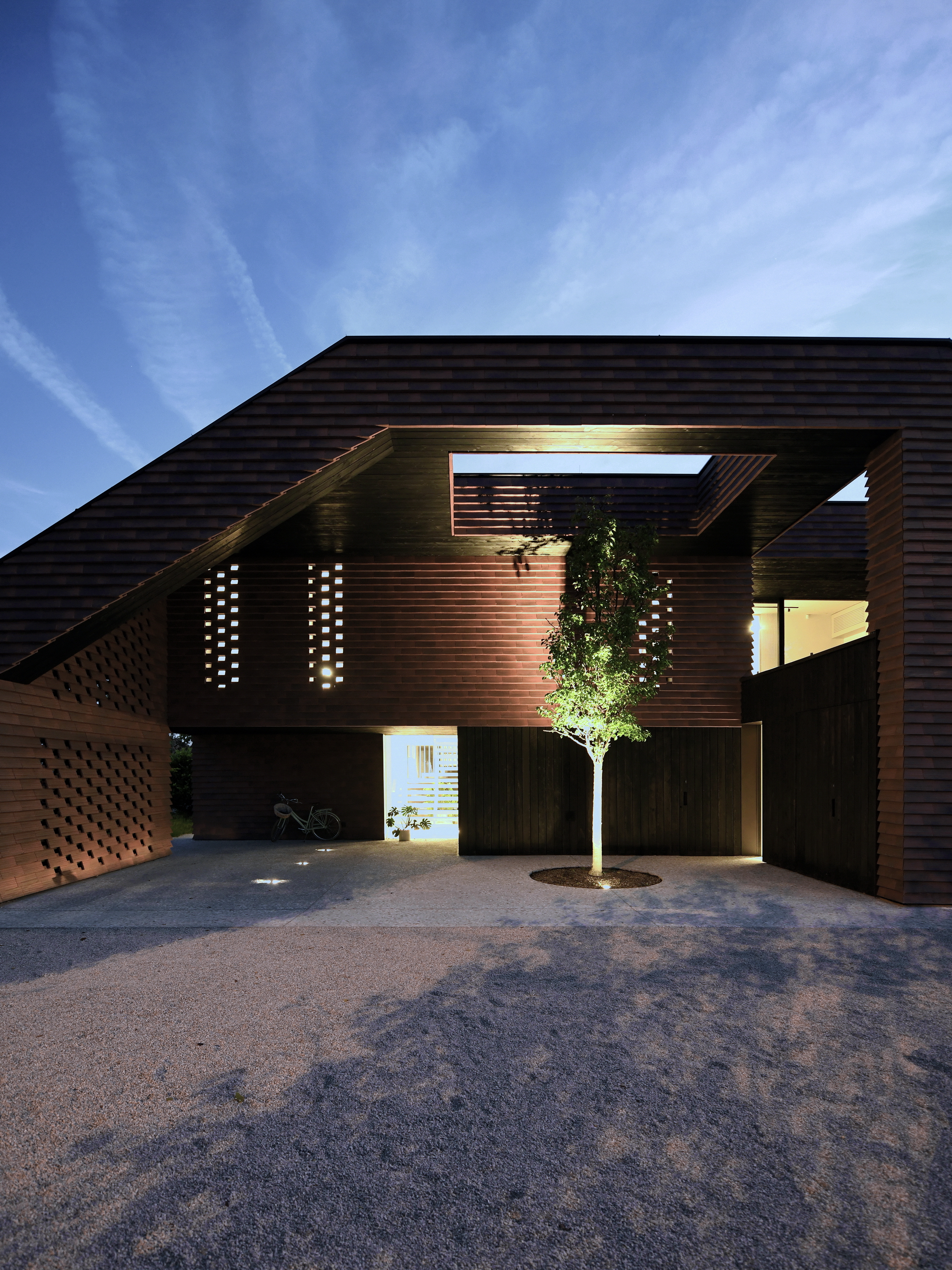 Frame House by OFIS architects - Architizer
