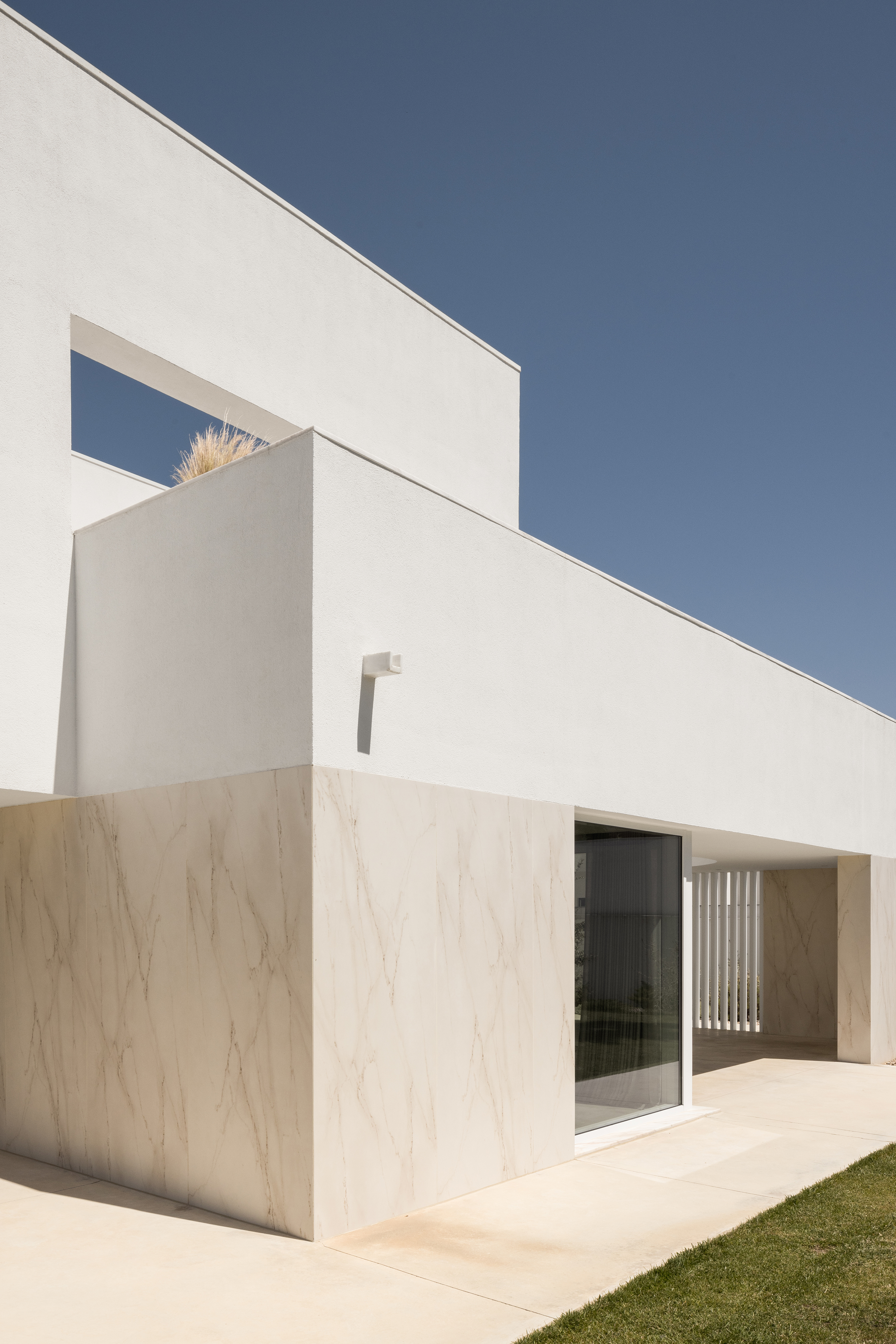 Verdizela House by Estúdio AMATAM - Architizer