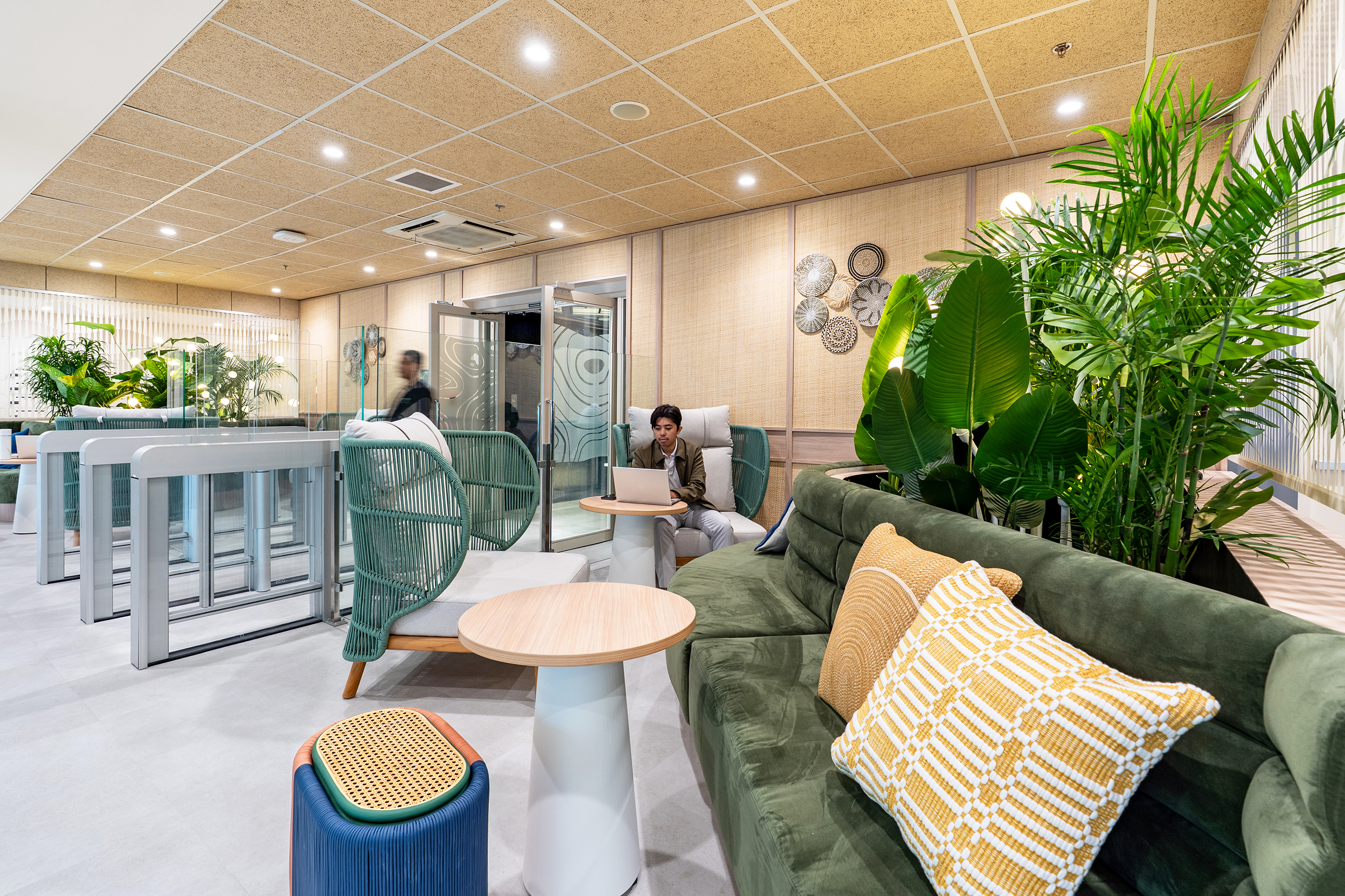P&G Manila office (Six Neo tower) by orbit design studio - Architizer