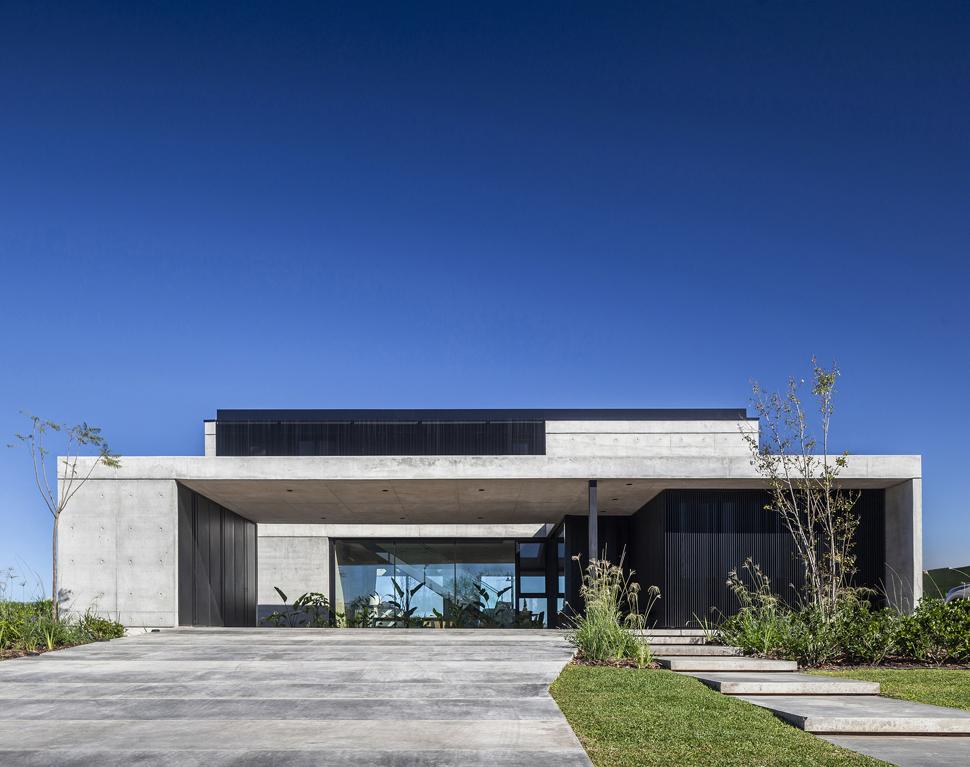 FELIX HOUSE by Estudio GMARQ - Architizer