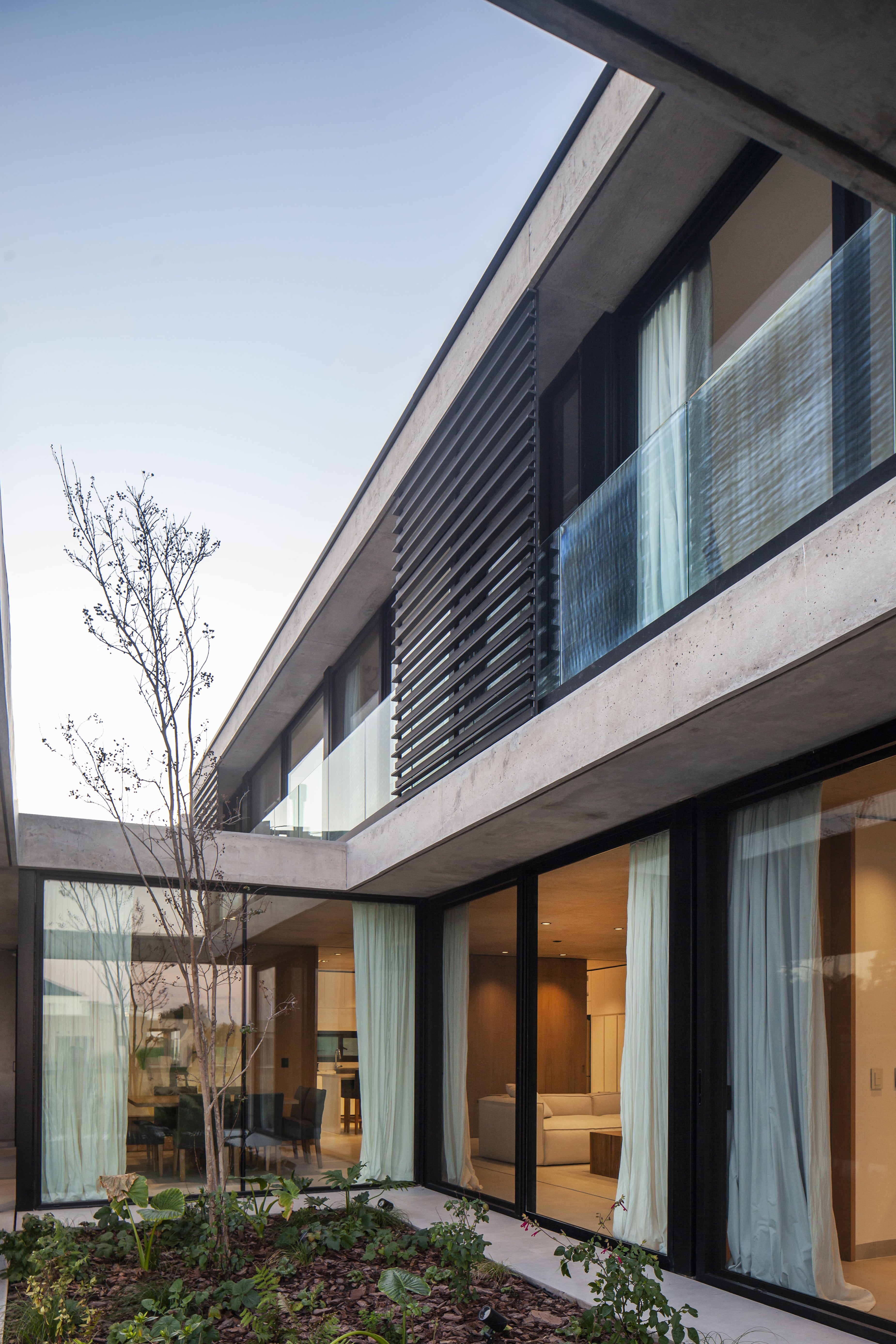 FELIX HOUSE by Estudio GMARQ - Architizer