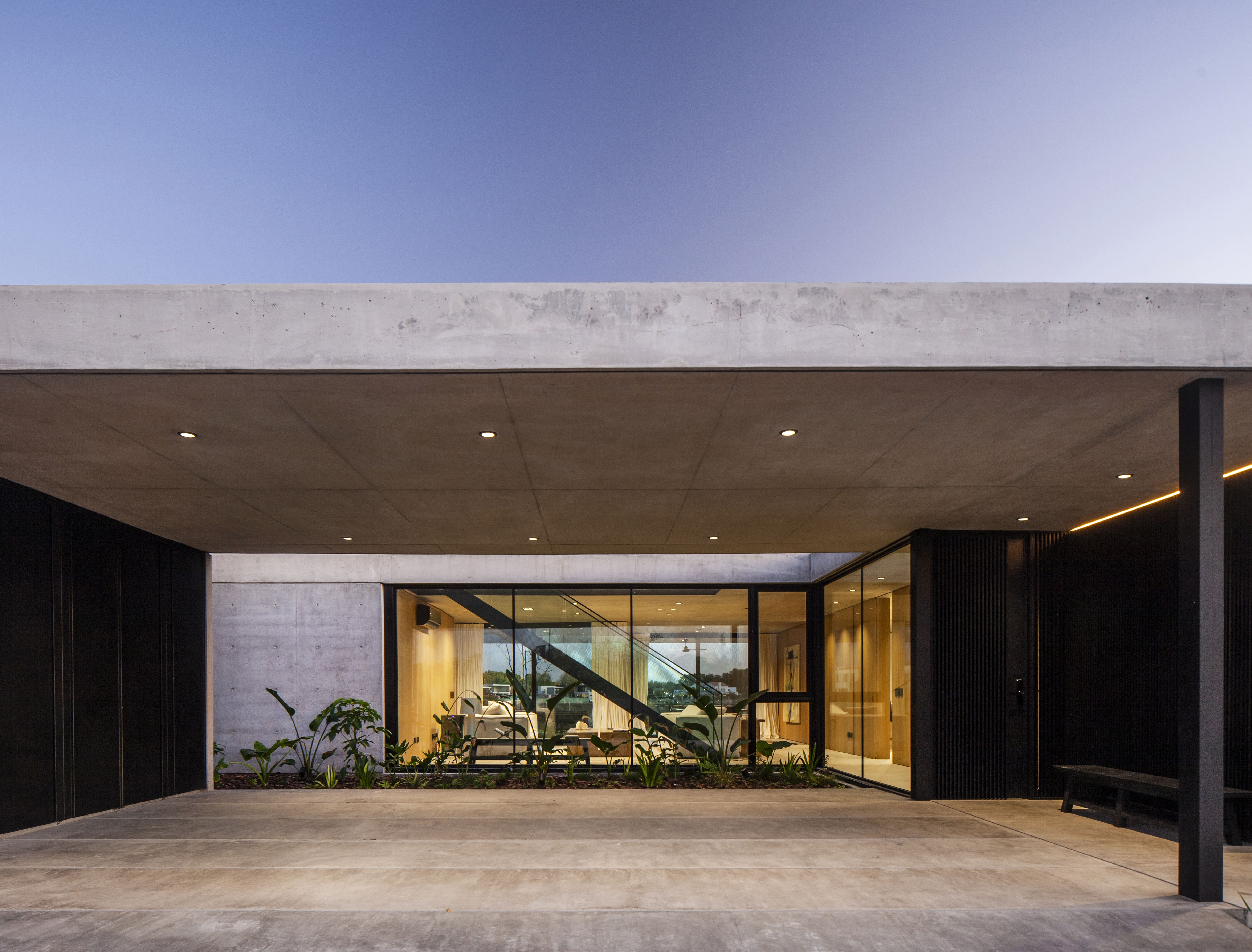 FELIX HOUSE by Estudio GMARQ - Architizer