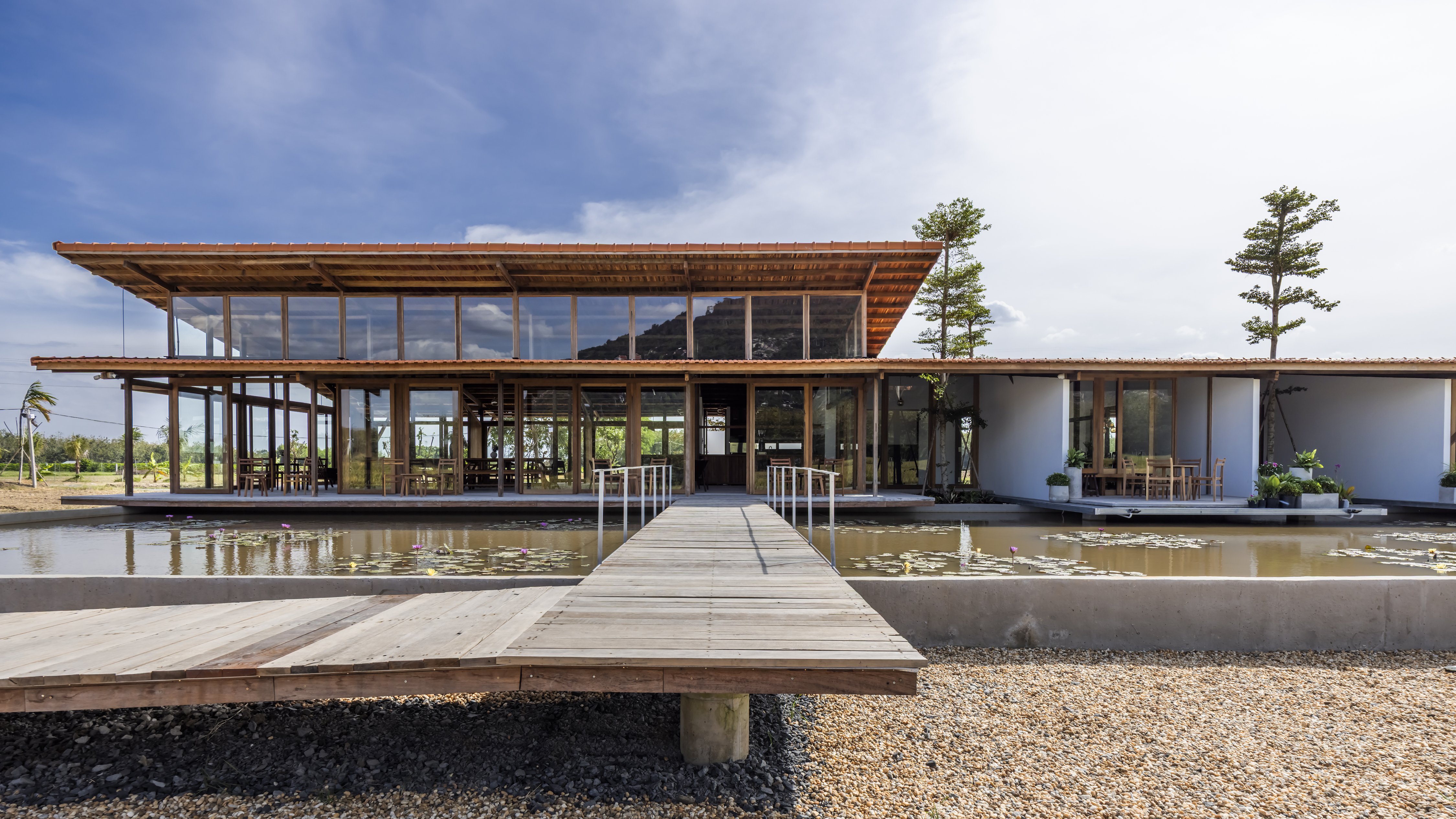 Huong Lua Cafe by SILAA - Architizer