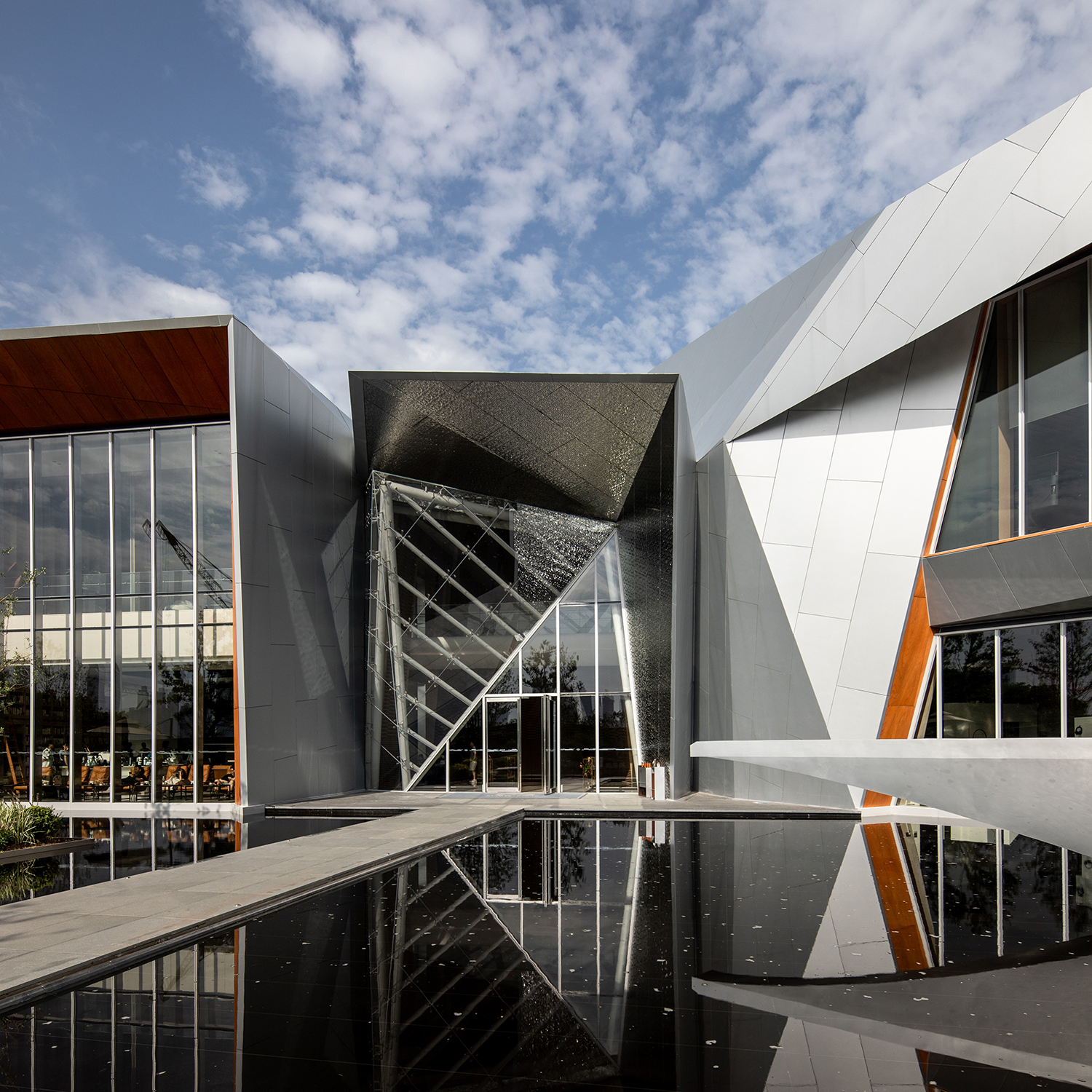 Wuhan Yangtze River Tiandi Exhibition Hall by ZEN Architects - Architizer