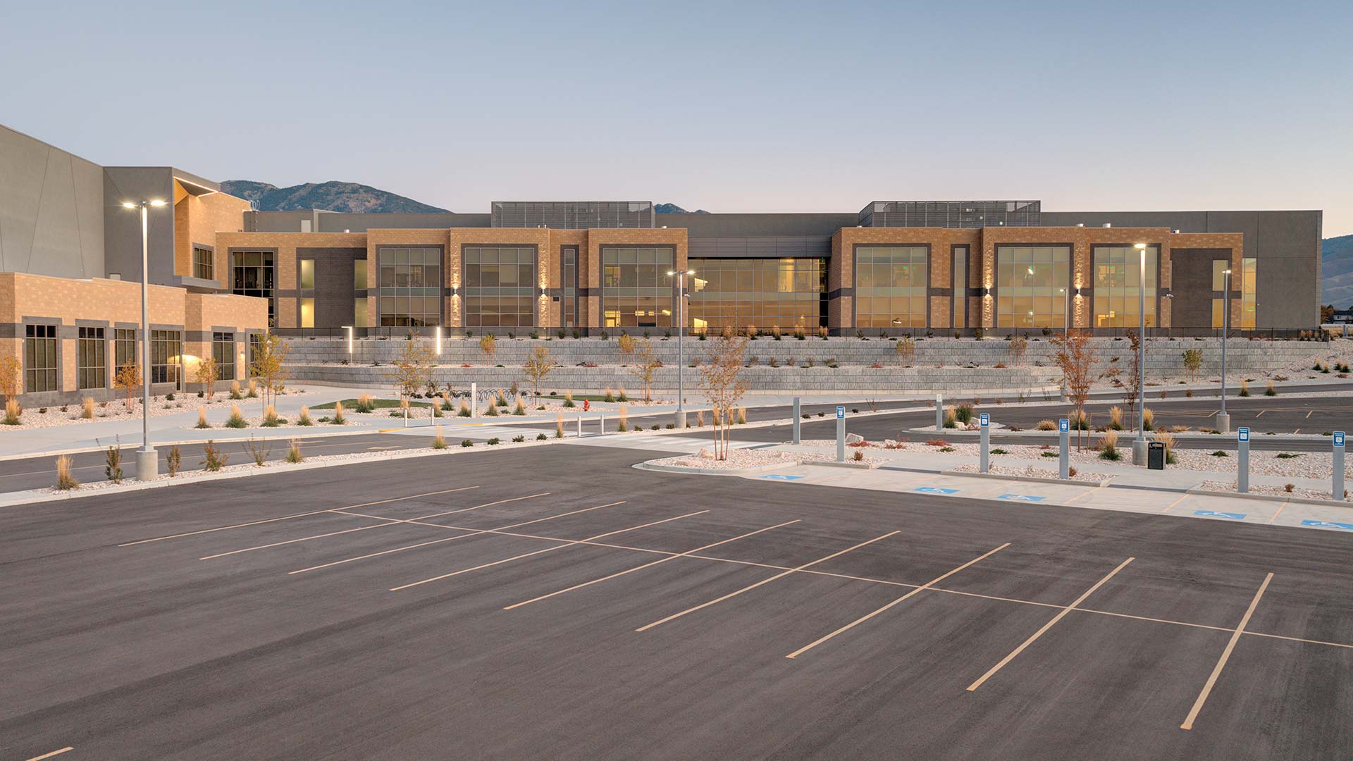Deseret Peak High School by Acuity - Architizer