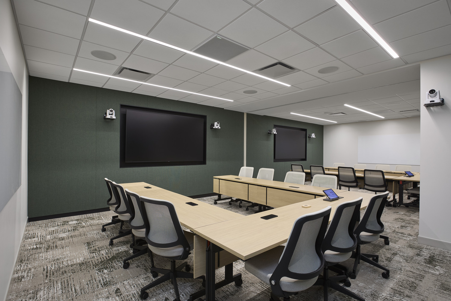Boston Consulting Group - Raleigh/Durham Office by Little Diversified ...