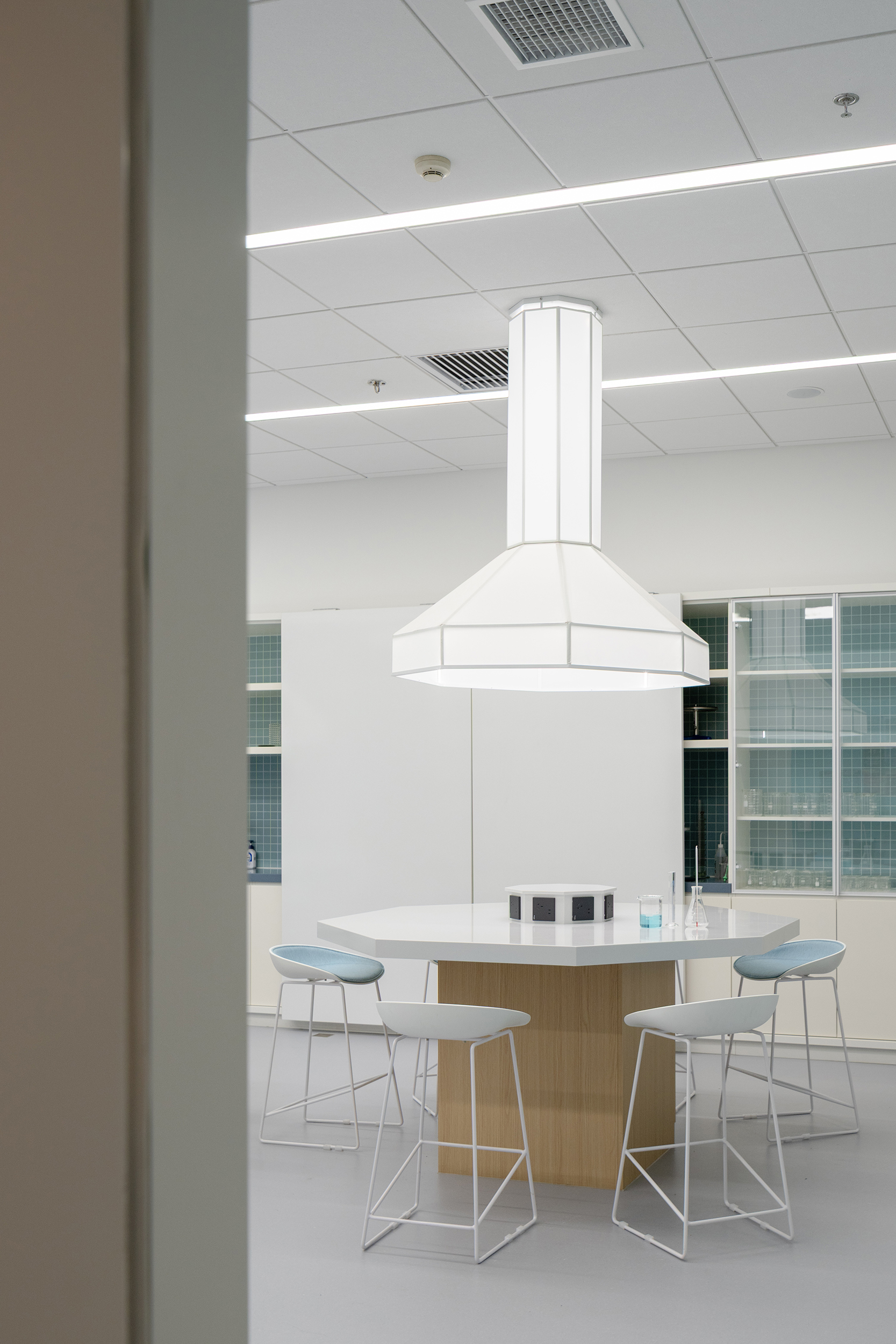 Science Laboratories at The Western Academy of Beijing by studio vapore ...