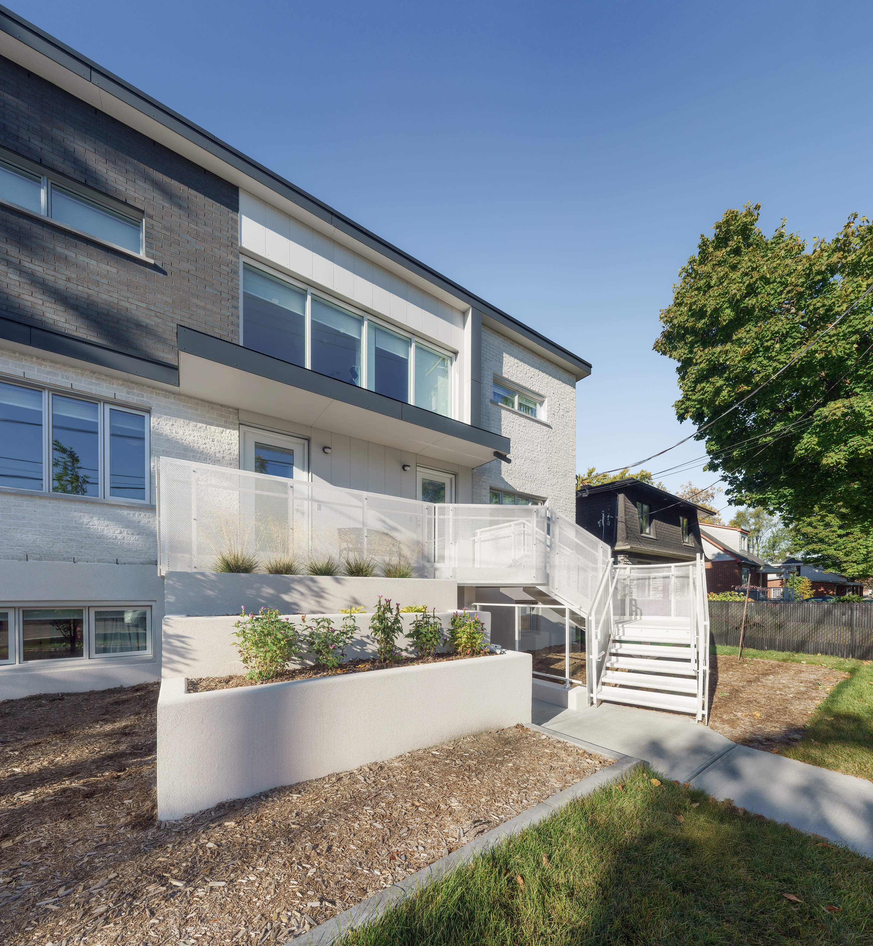 Foyer Pelletier Children’s Home by Cimaise Architecture - Architizer