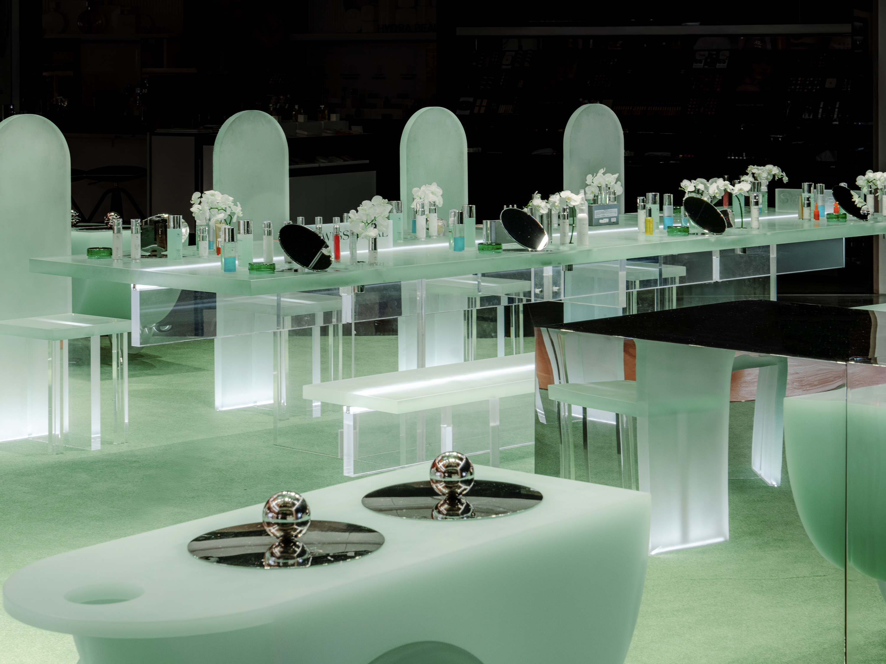 Beauty Feast - Pop Up Store by 过半儿 guò bàn er - Architizer