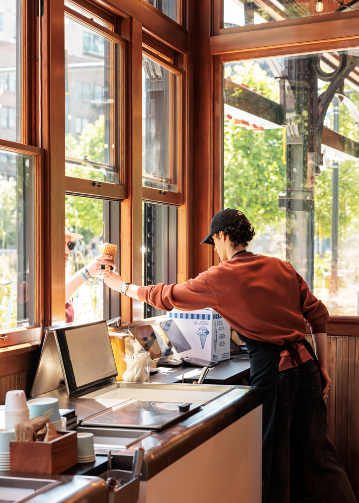Molly Moon's - Seattle Waterfront by GRAHAM BABA ARCHITECTS - Architizer