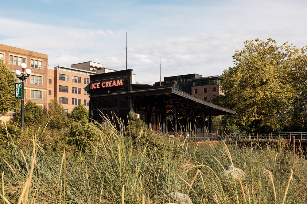 Molly Moon's - Seattle Waterfront by GRAHAM BABA ARCHITECTS - Architizer