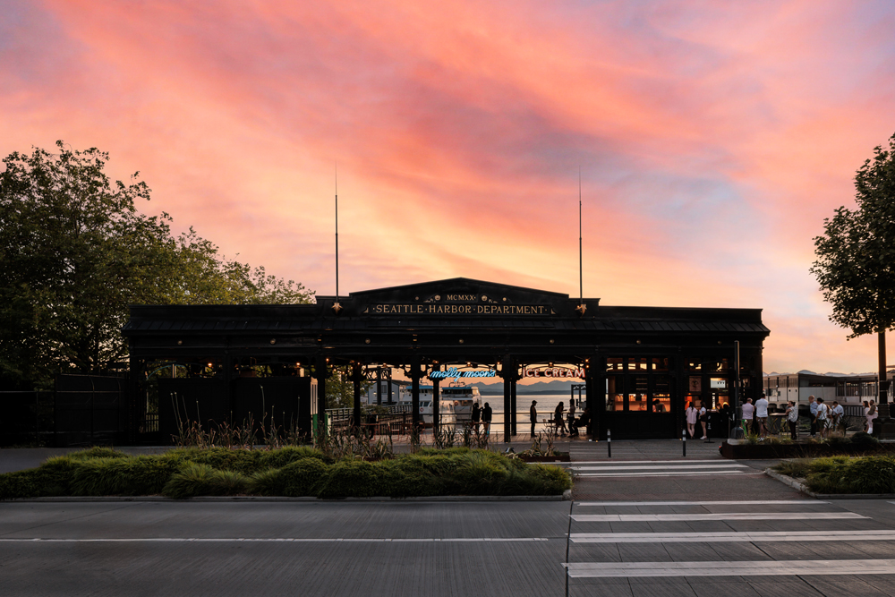 Molly Moon's - Seattle Waterfront by GRAHAM BABA ARCHITECTS - Architizer