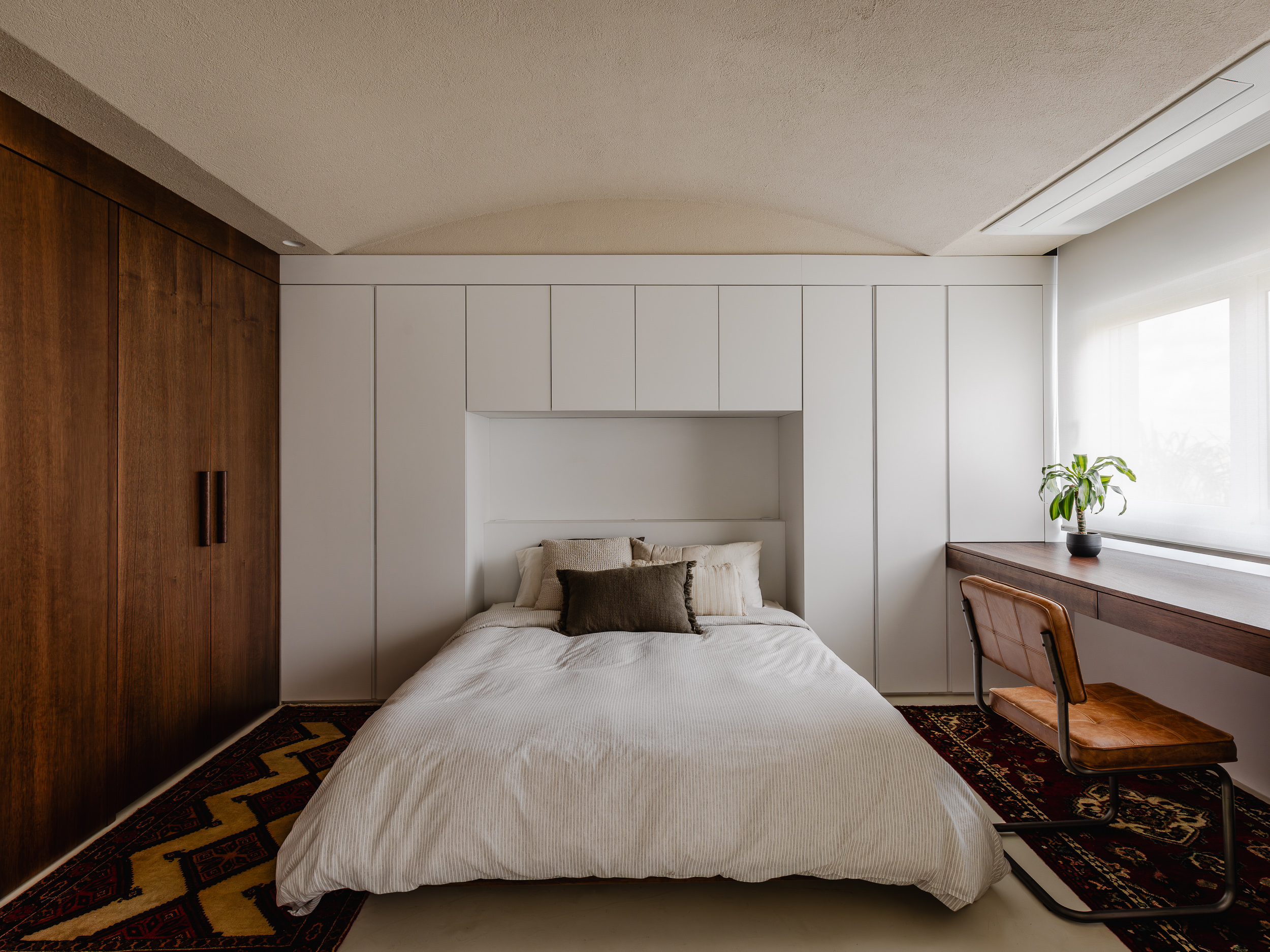 Miguel Tostes Apartment by BARRA Arquitetos - Architizer